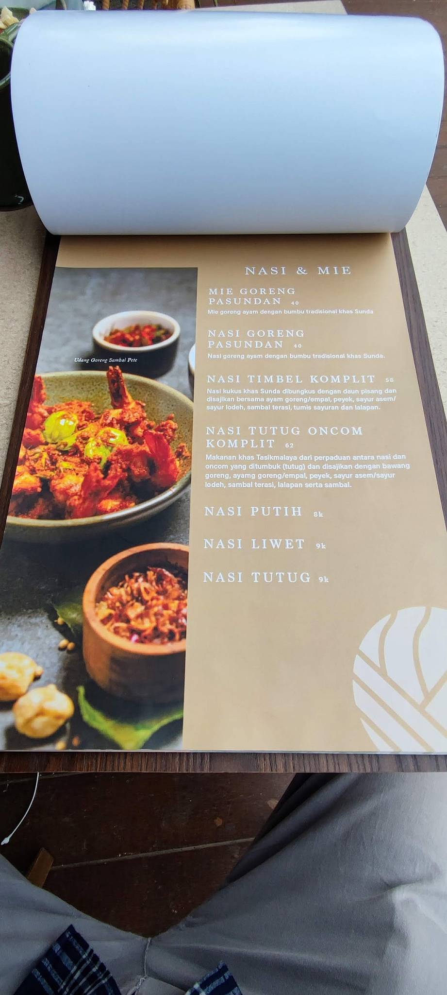 Menu at AKASIA Resto & Lounge restaurant, Kalisongo