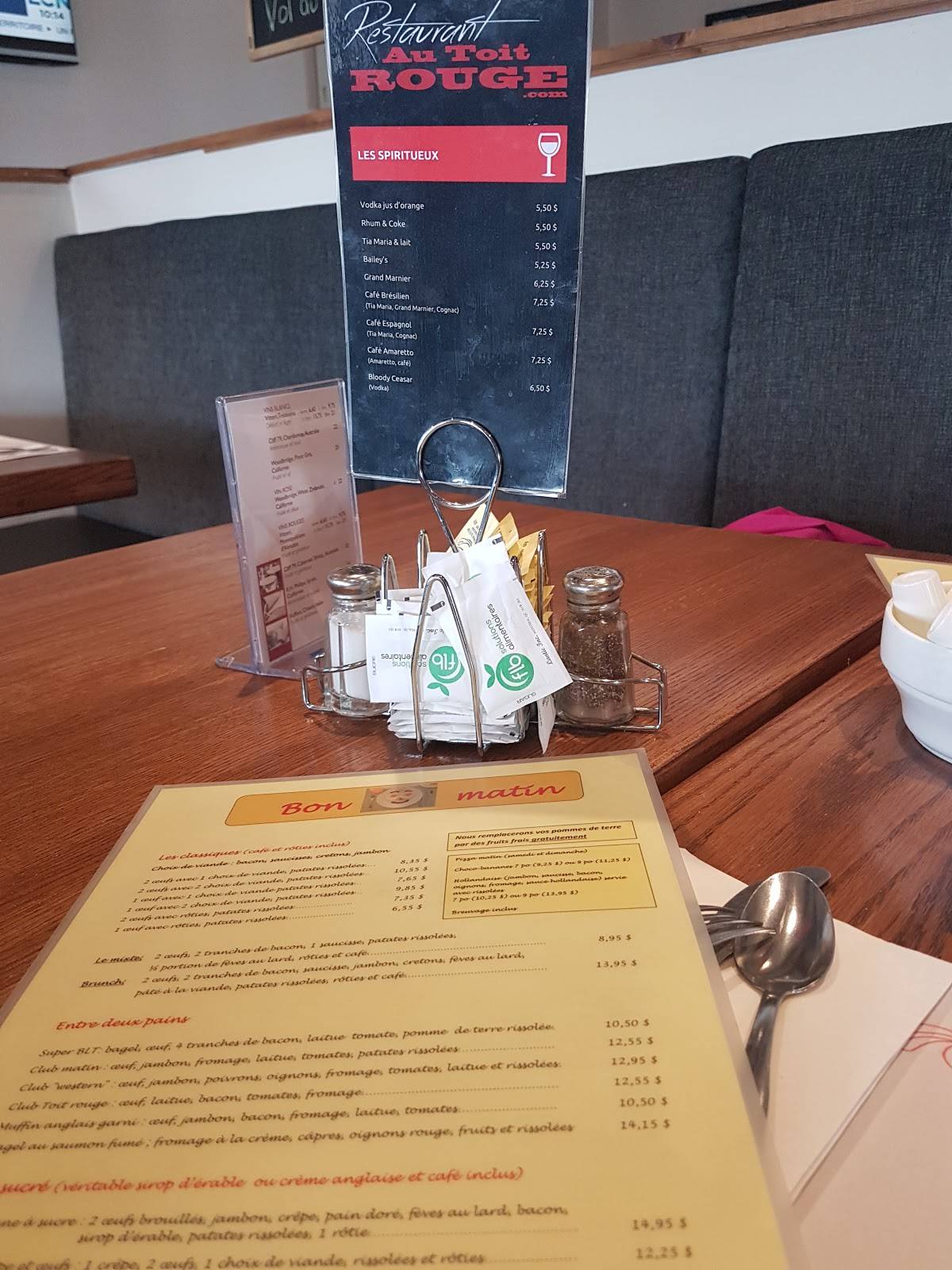 Menu au Restaurant Au Toit Rouge, Québec