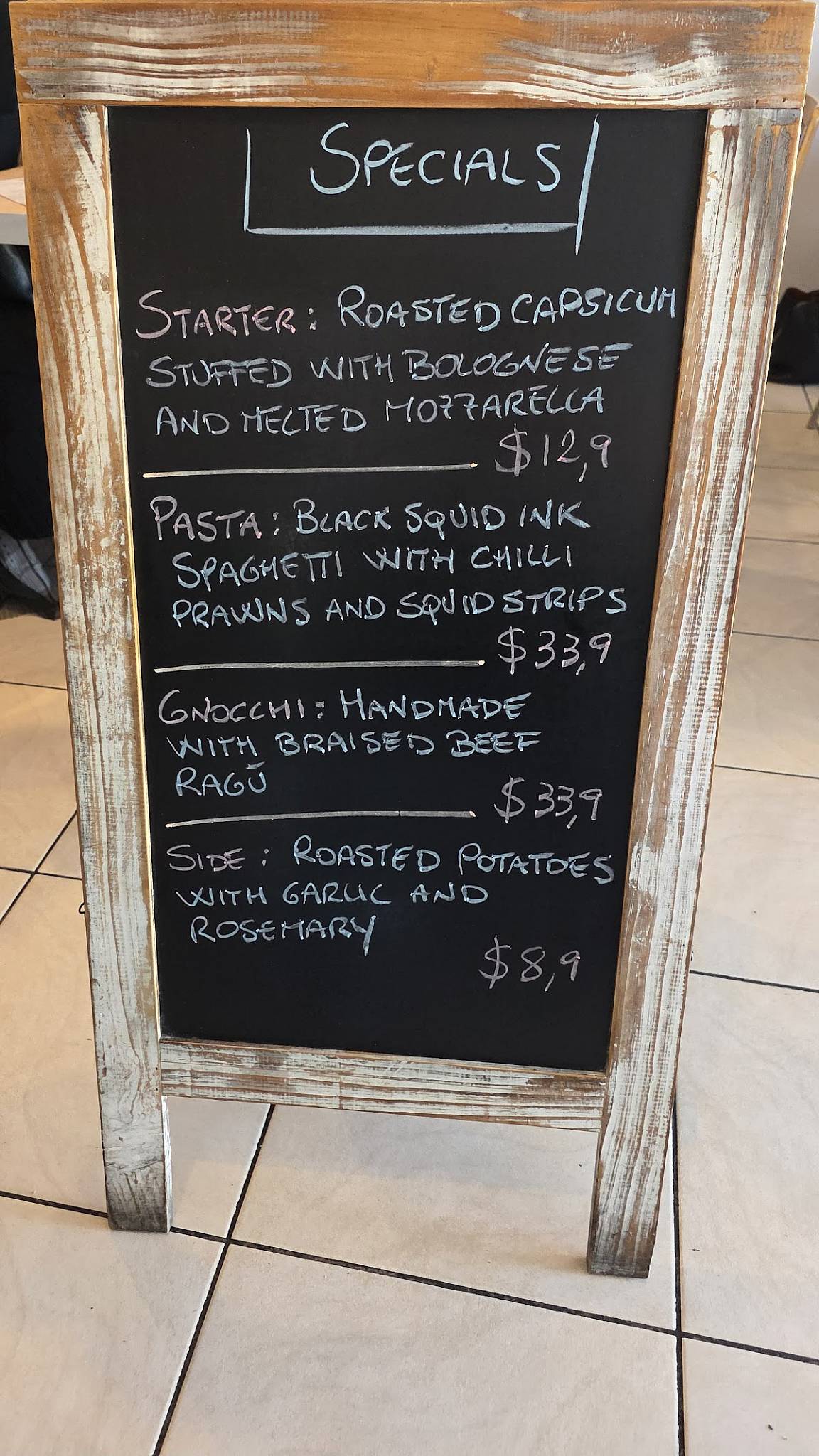 Menu at Qualitaly restaurant, Cumberland Park