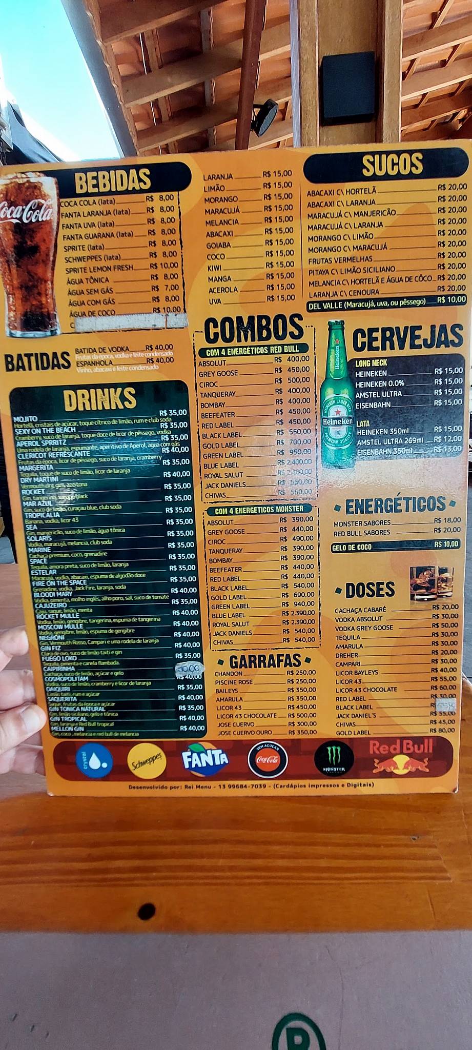 Menu em Rocket Sea Club, São Vicente