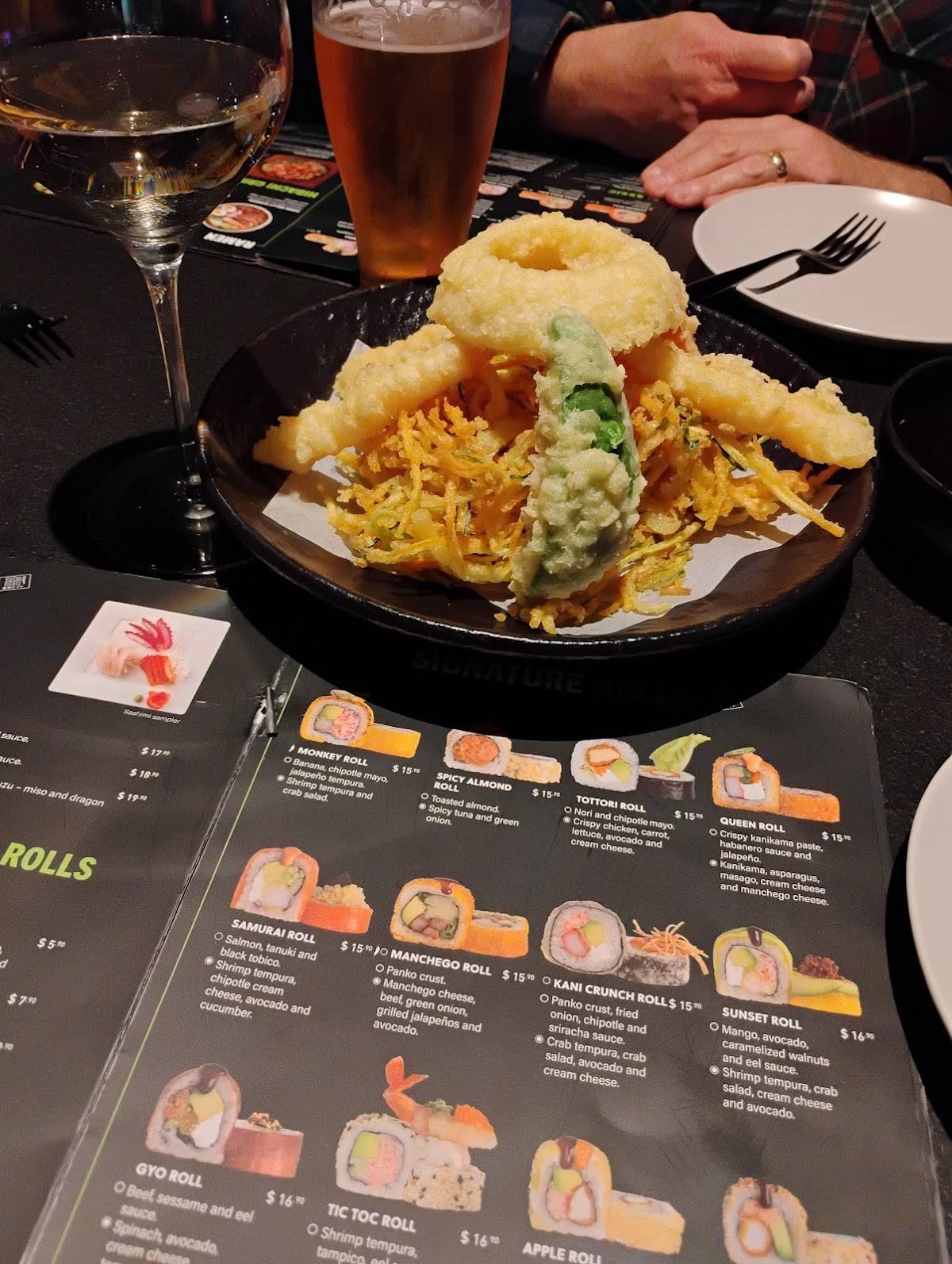 Menu at Sushi Roll restaurant, Chula Vista