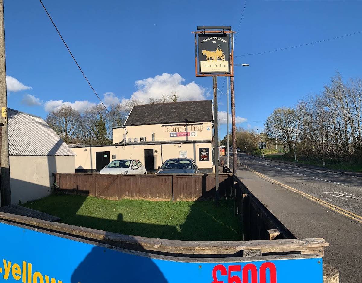 Menu at Tafarn-Y-Trap pub & bar, Llangennech