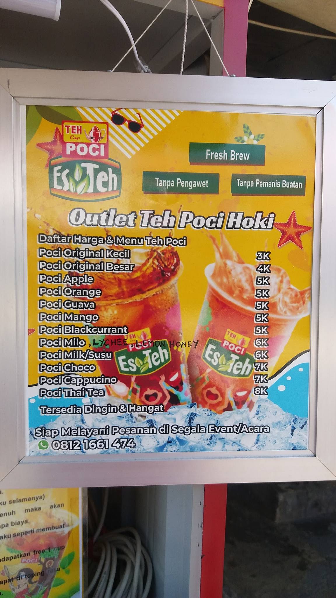 Carta del café Teh Poci Hoki, Indonesia