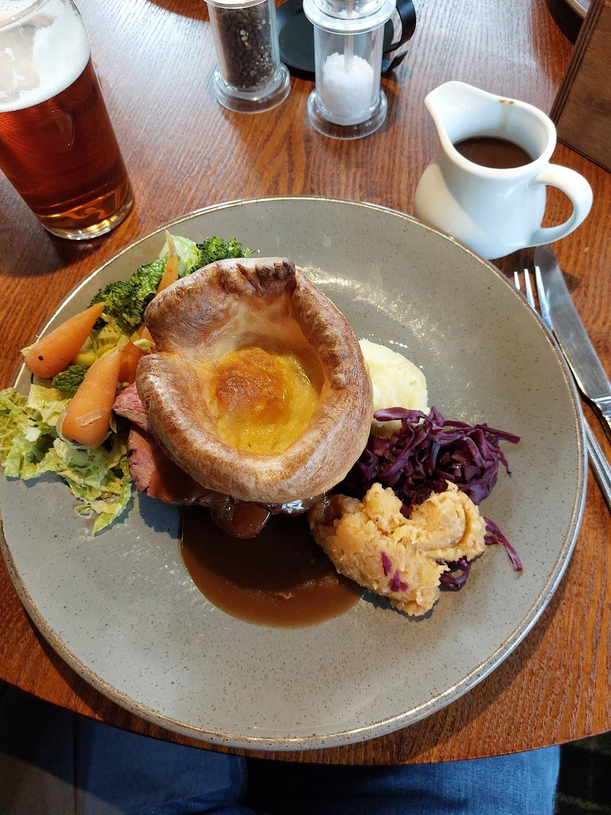 Menu at The Hare & Hounds pub & bar, Crowton, Station Rd