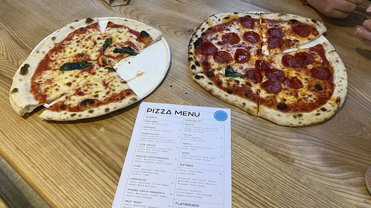 Menu at Turntable Pizzeria, Polperro, Big Grn