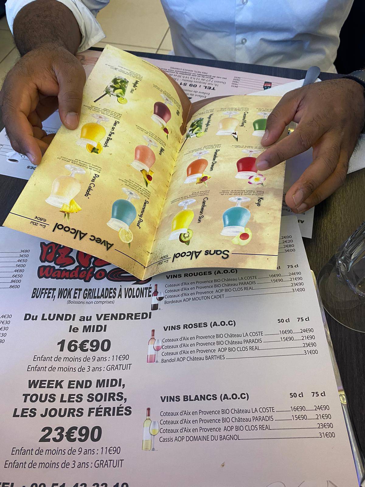 Menu at WANDEF'O restaurant, Marseille