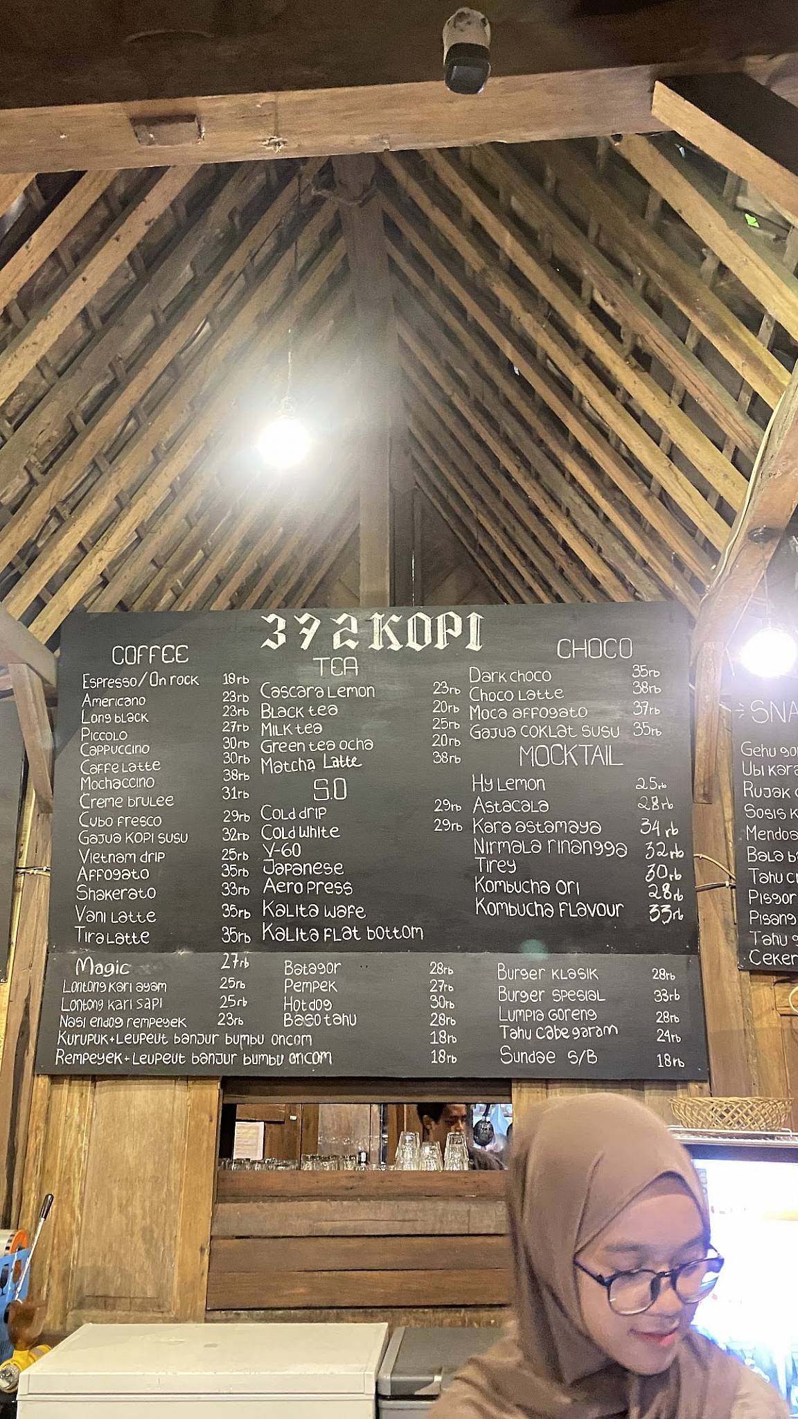 Carta del restaurante 372 Kopi Kolmas, Cimahi