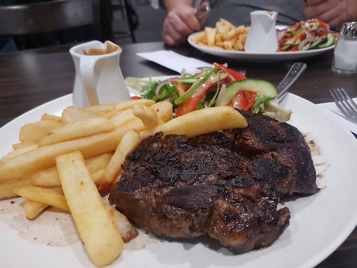 Menu at Byford & Districts Country Club, Byford, 88 Linton St N