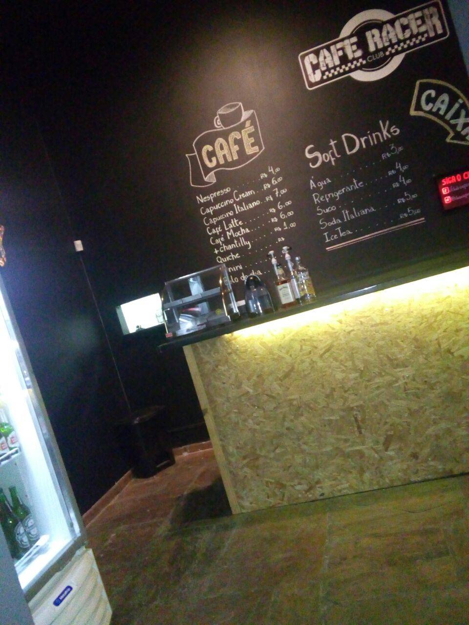 Menu em Café Racer Club, Vila Velha