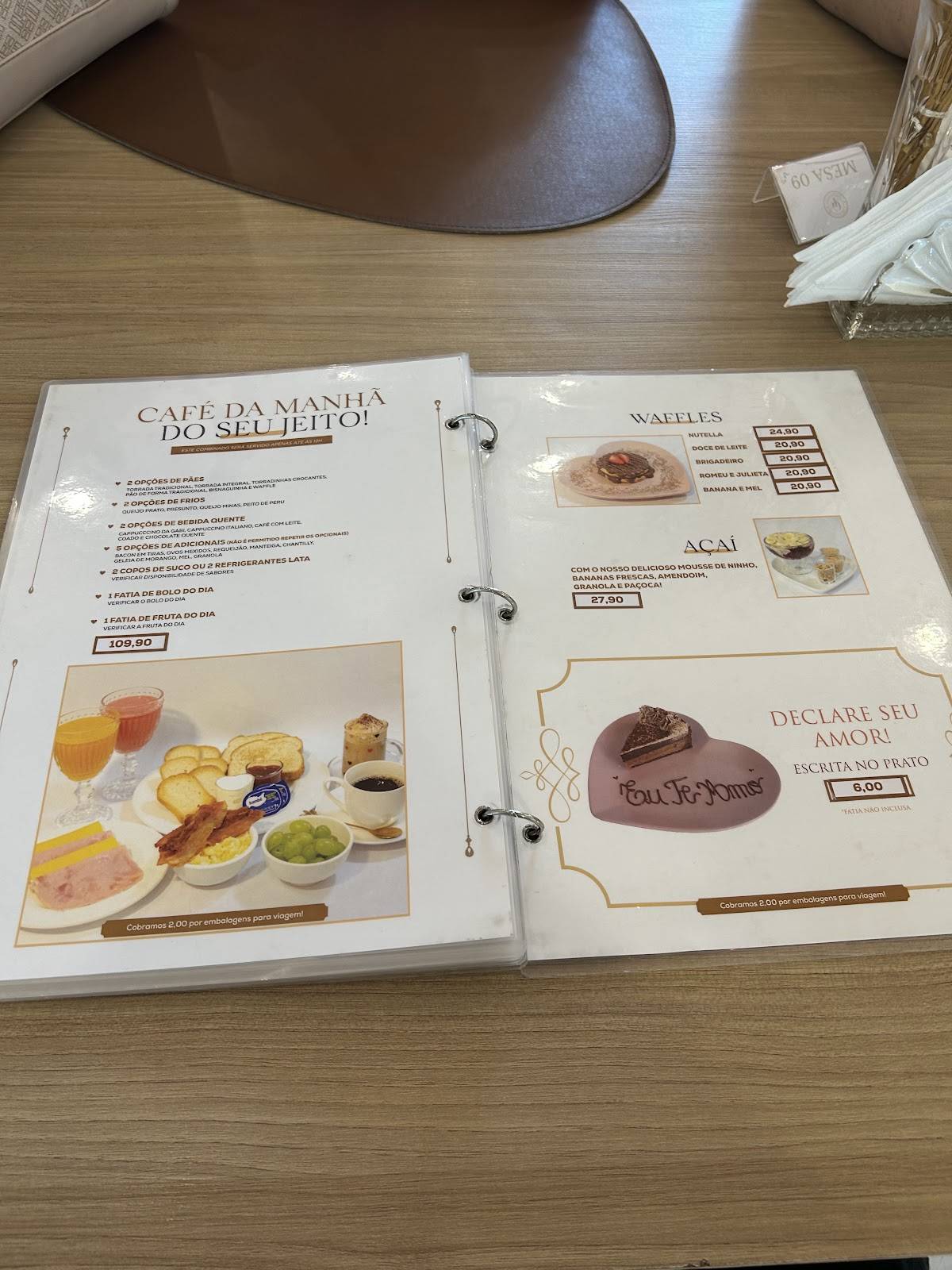 Menu em Cafeteria Gabi Fontes, Mesquita