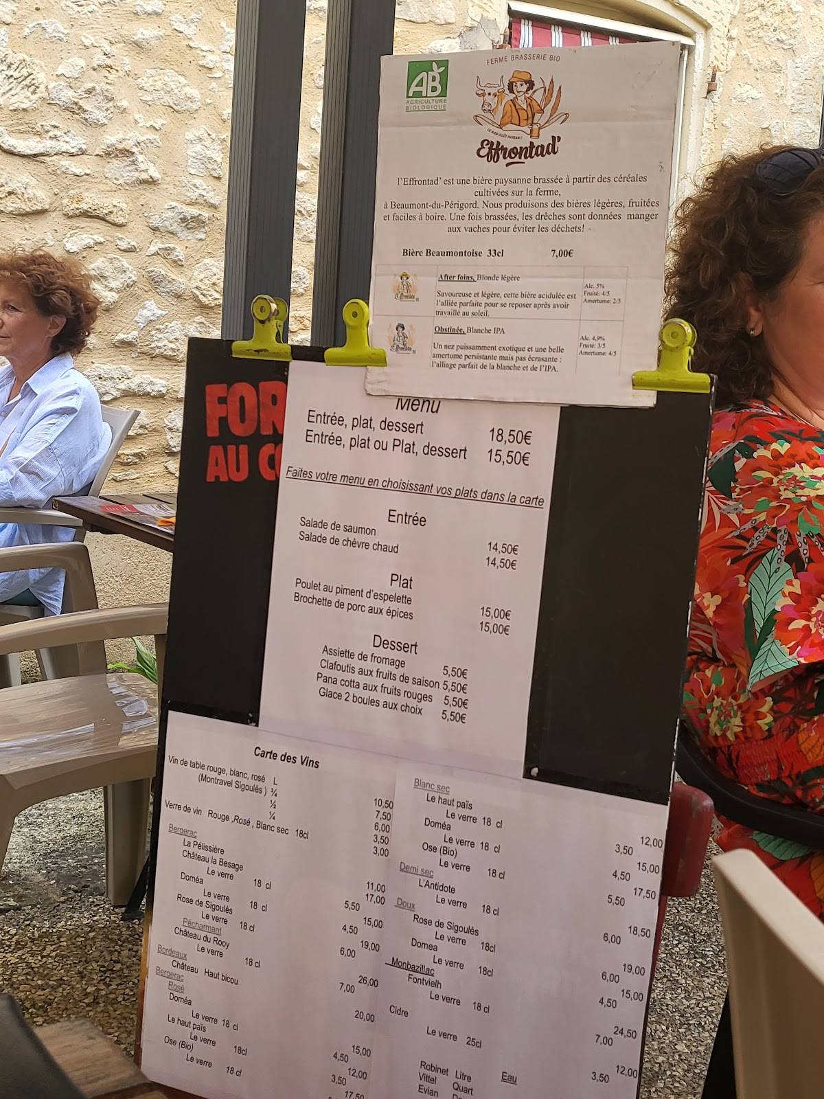 Menu au Chez Claudette restaurant, Beaumontois-en-Périgord, Rue Foussal