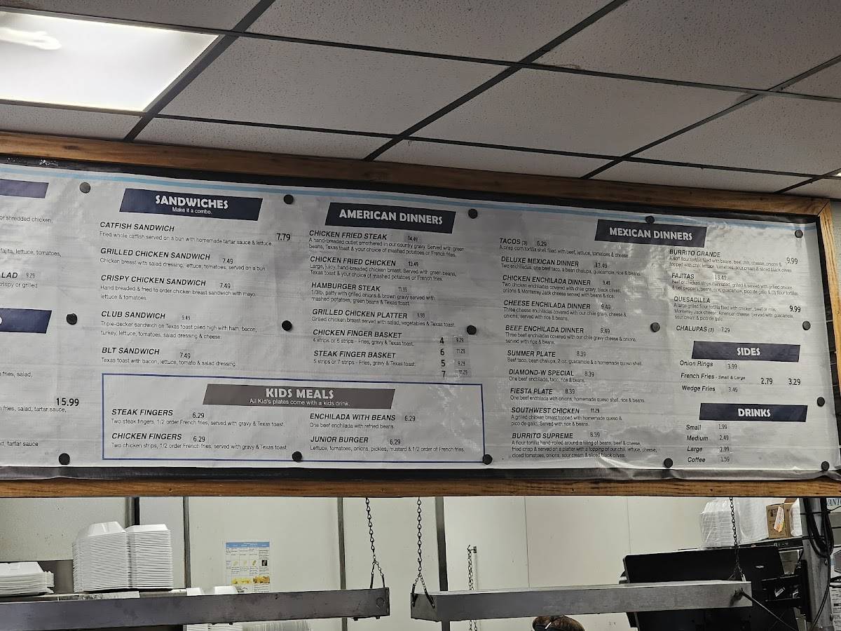Menu at Diamond W restaurant, El Campo