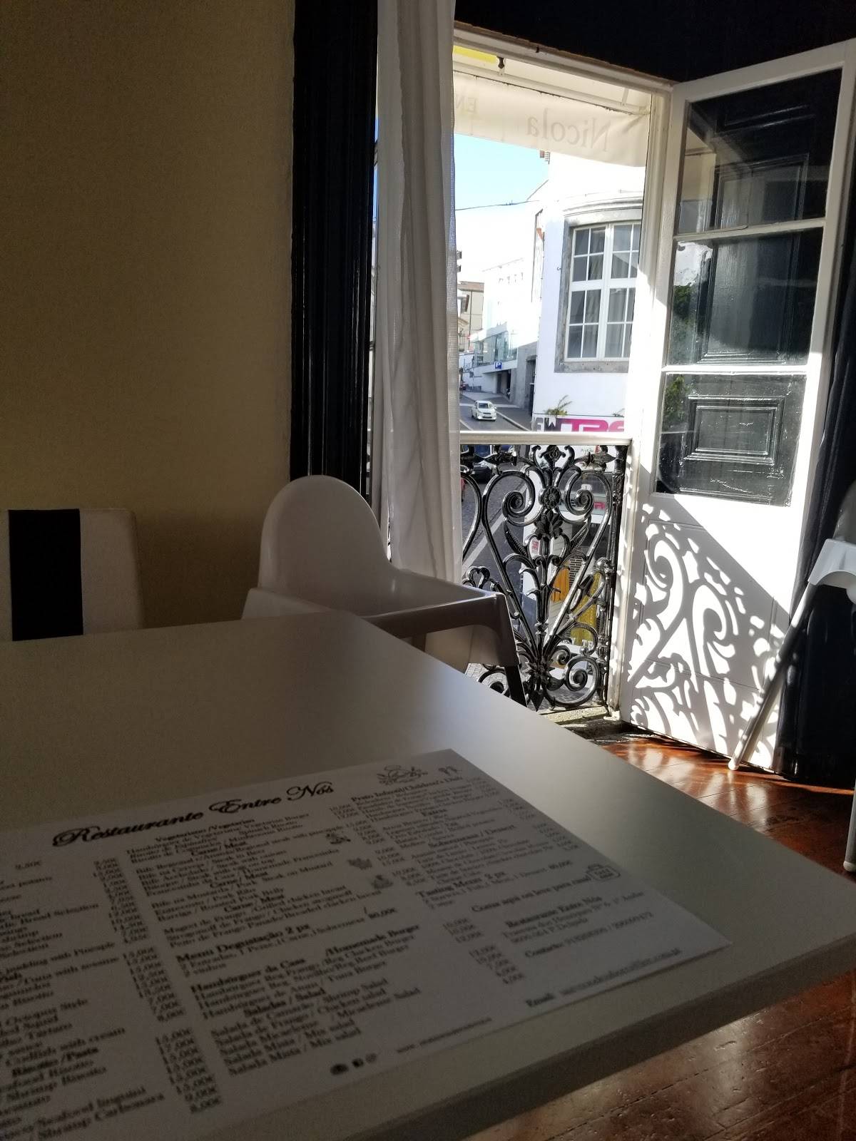 Carta del restaurante Entre nos, Distrito del Ponta Delgada