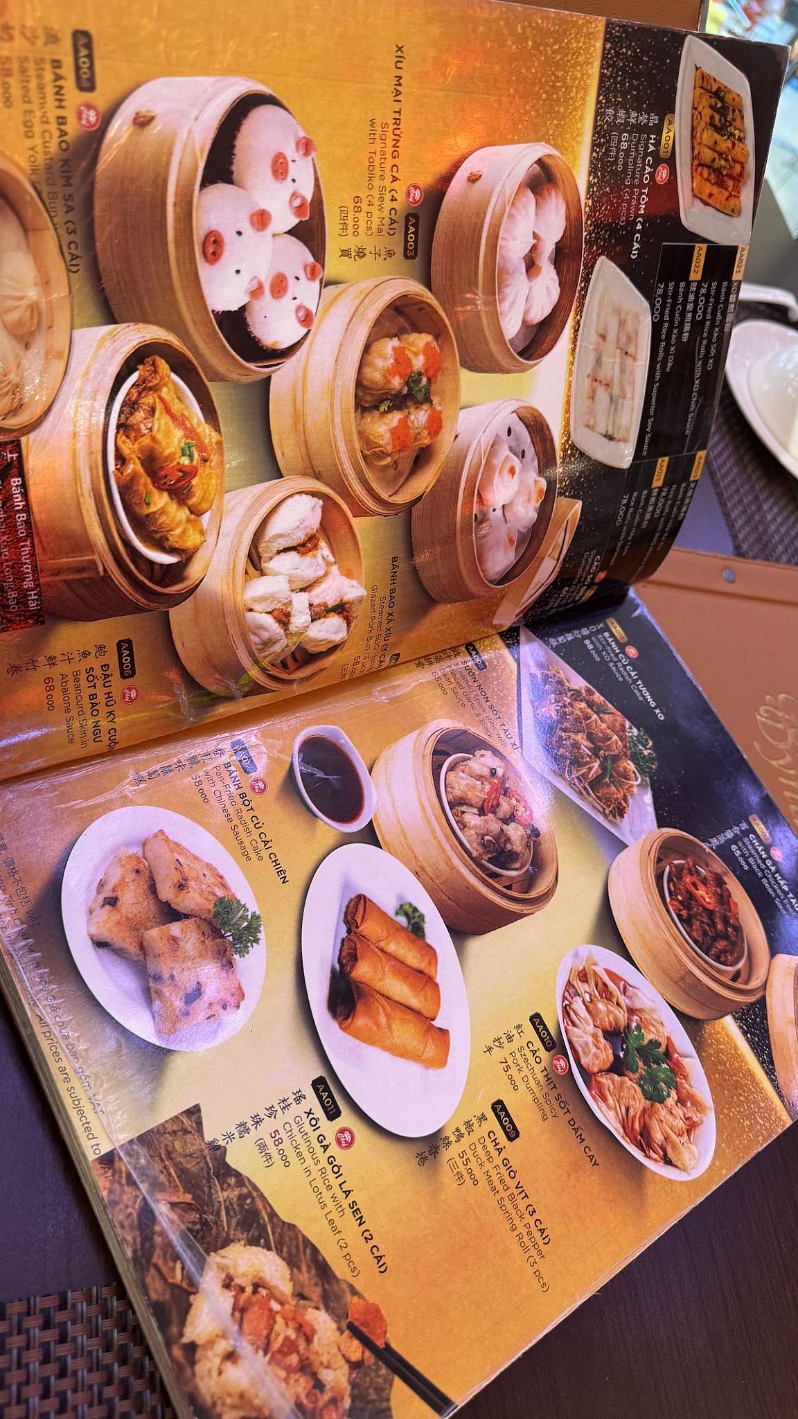 Menu at Golden Dynasty restaurant, Ho Chi Minh City
