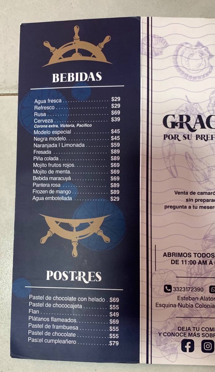 Menu at Mariscos Atlantis restaurant, Guadalajara