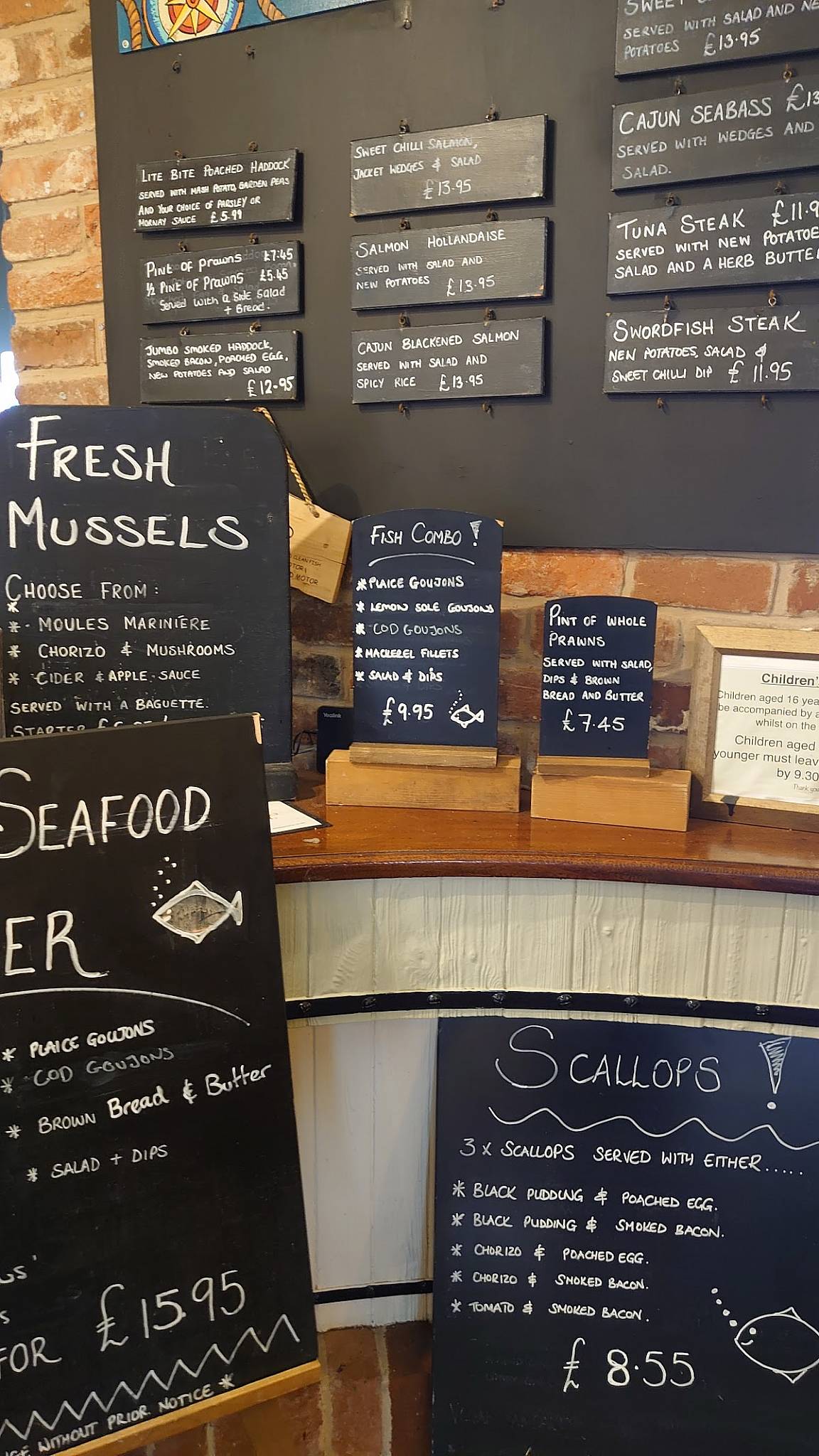 Menu at The Larch Farm pub & bar, Ravenshead
