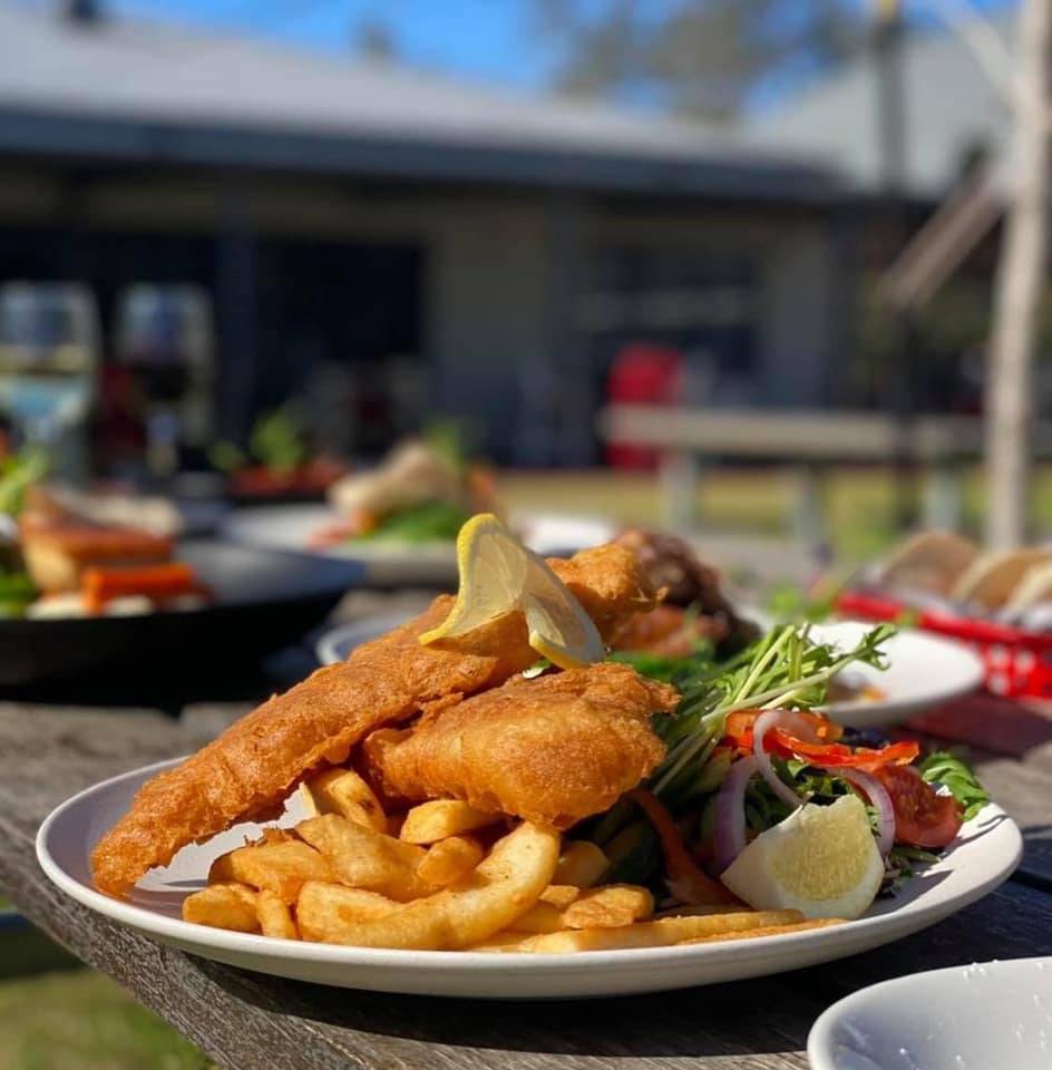 Menu at Byford & Districts Country Club, Byford, 88 Linton St N
