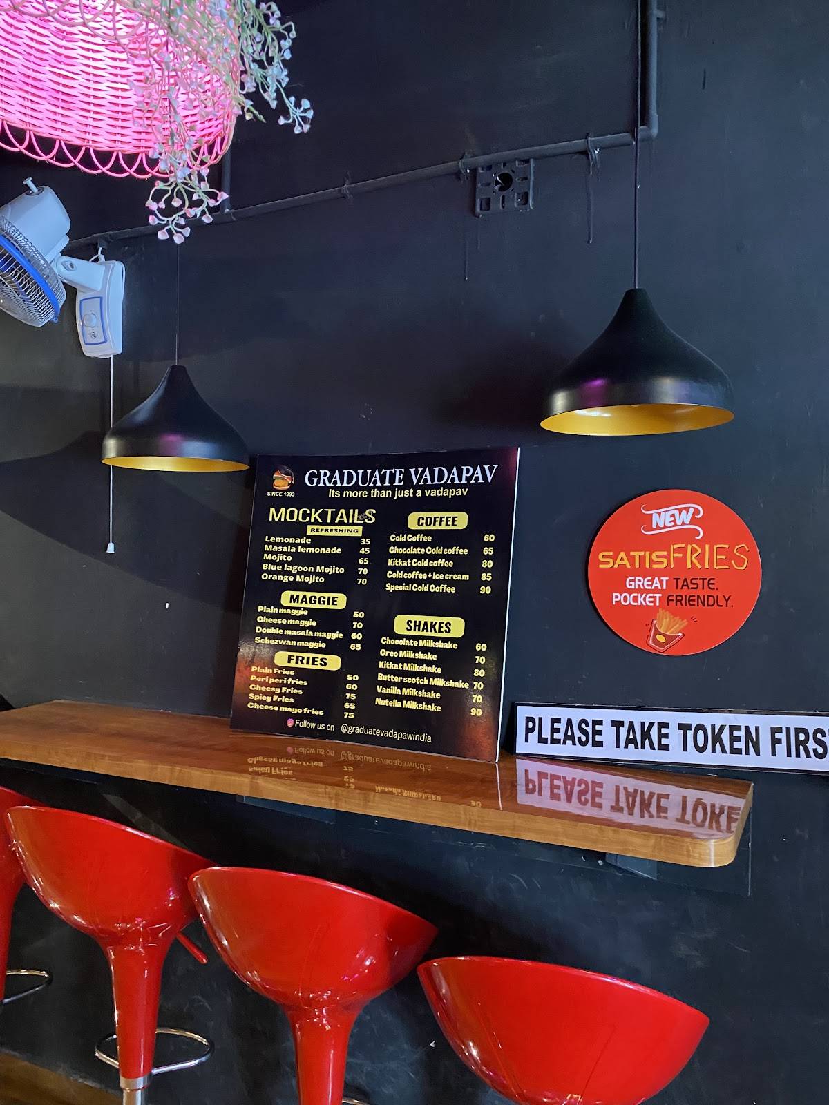 Menu at GRADUATE VADAPAV, Vadodara