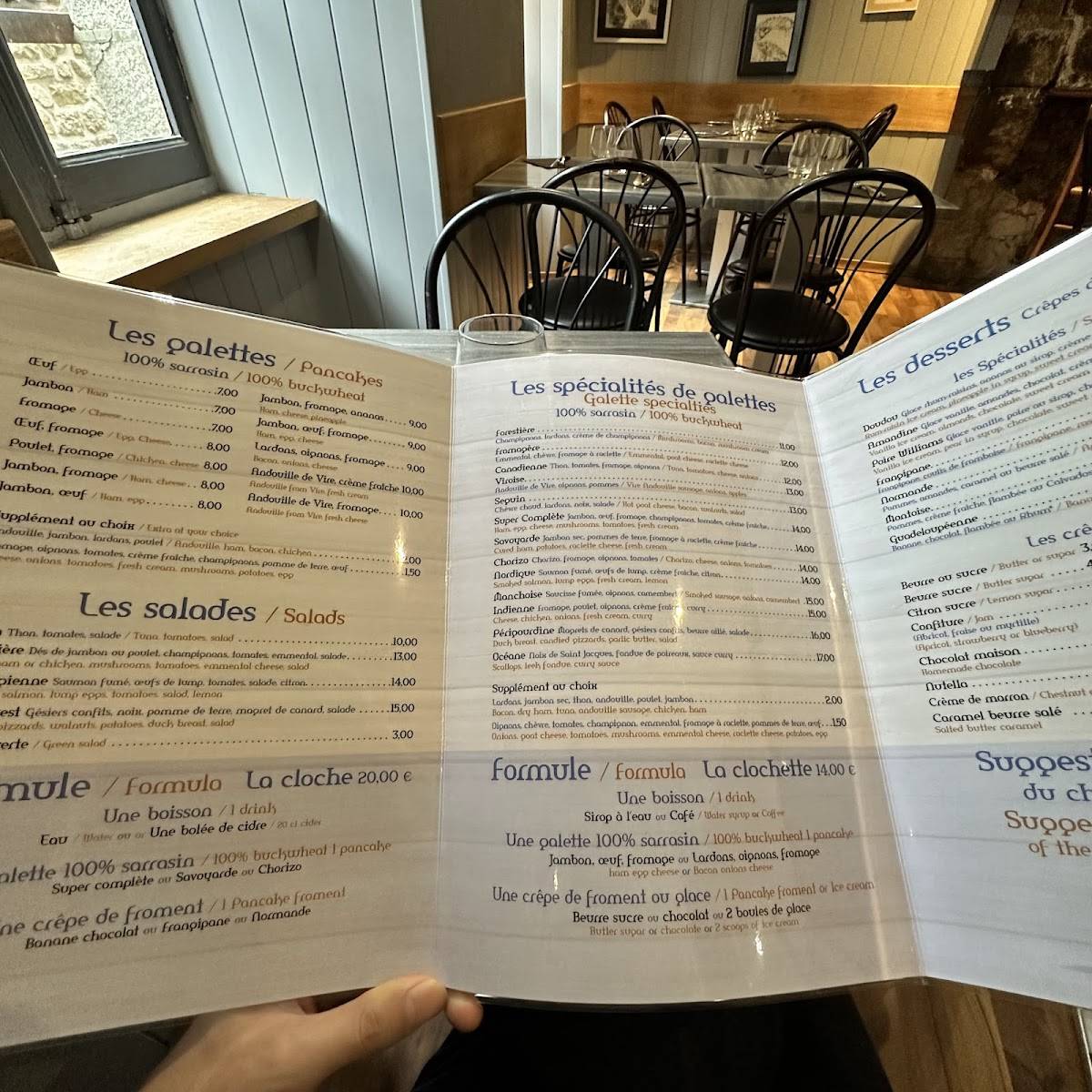 Menu au La Cloche restaurant, Le Mont-Saint-Michel, Rue Principale