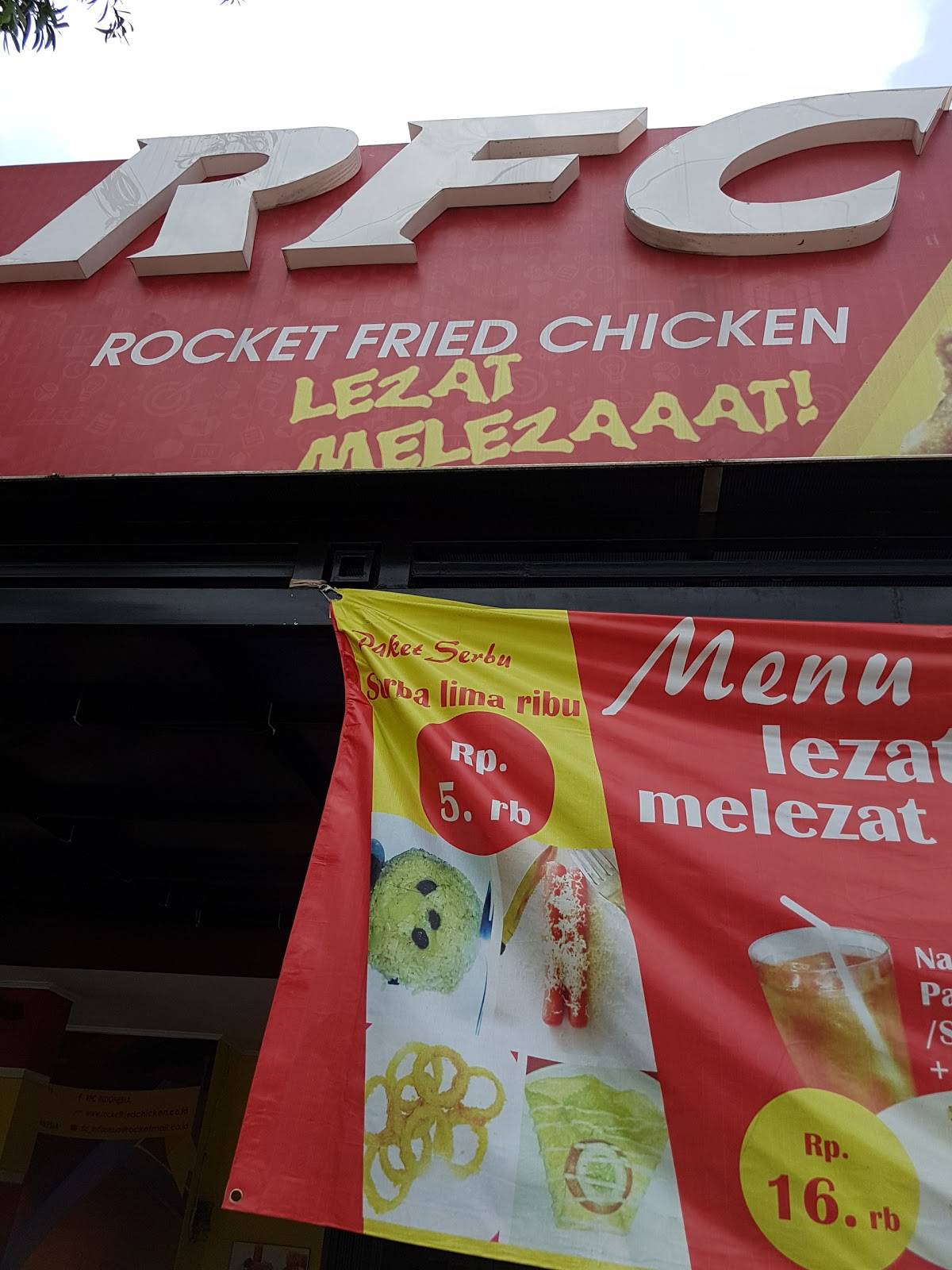 Menu at Rocket Fried Chicken (RFC) restaurant, Babakan Madang
