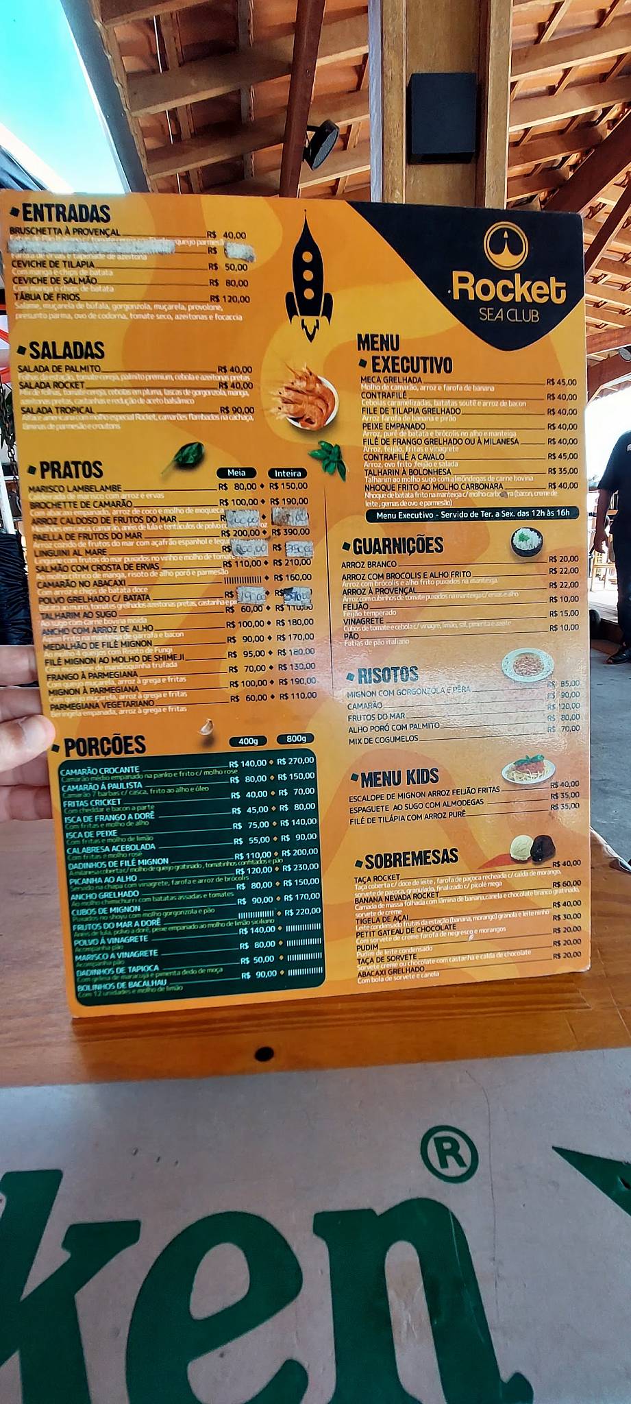 Menu em Rocket Sea Club, São Vicente