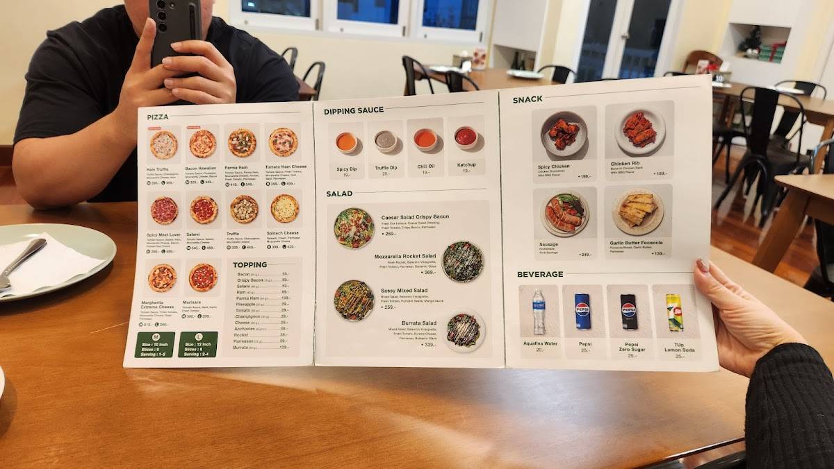 Menu at Ronin Pizza ลาดพร้าว18 restaurant, Bangkok