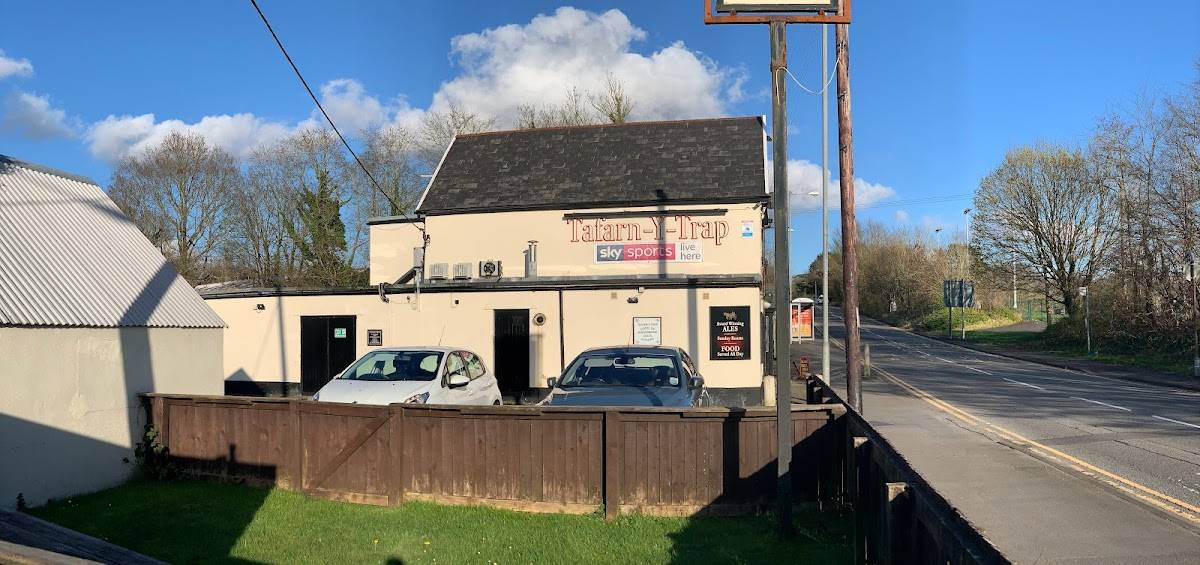 Menu at Tafarn-Y-Trap pub & bar, Llangennech