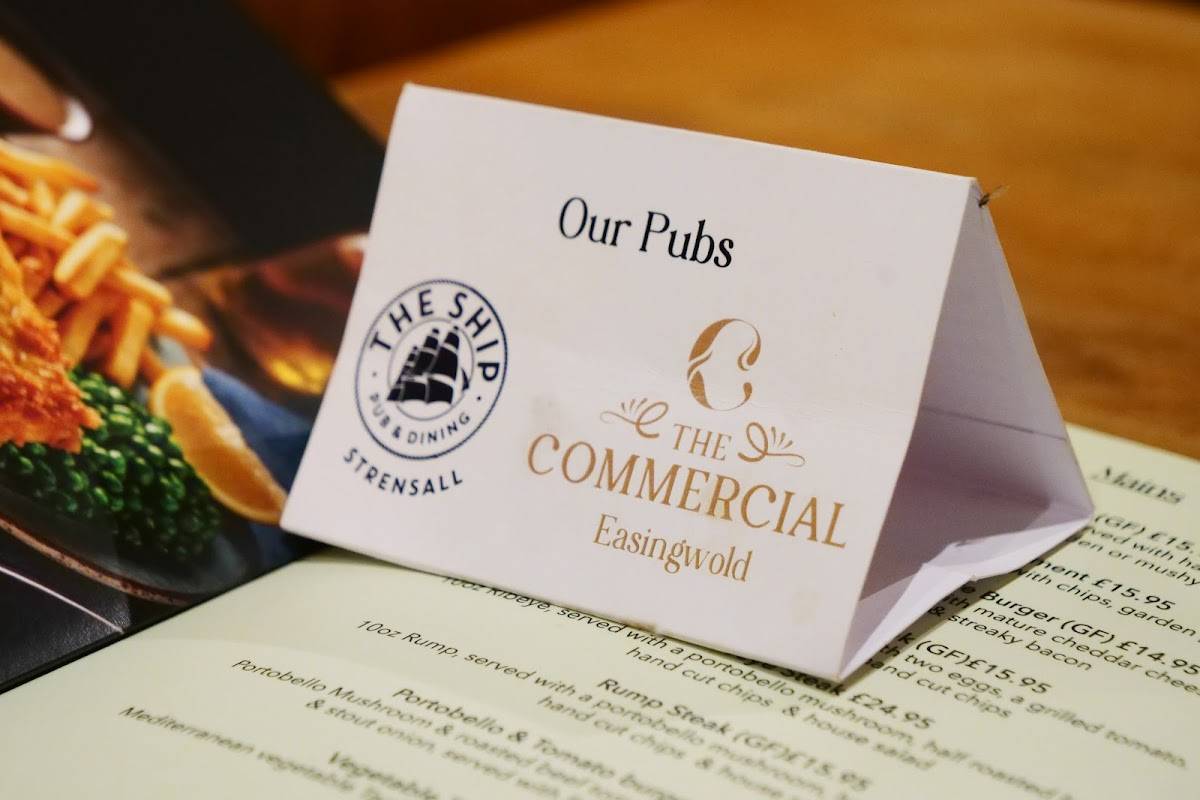 Menu at The Commercial pub & bar, Easingwold, Market Place