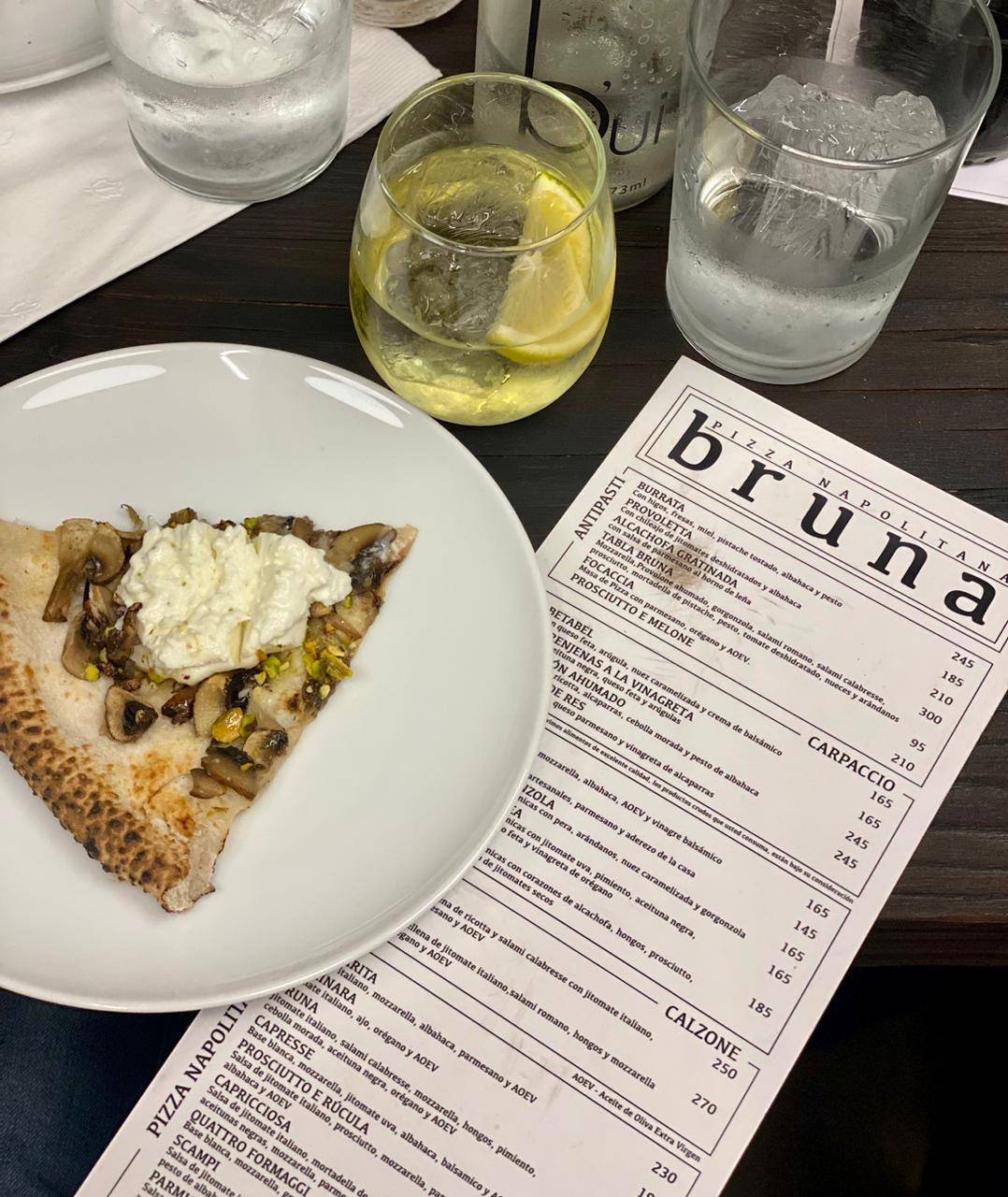 Menu at Bruna Pizza Napolitana restaurant, Metepec