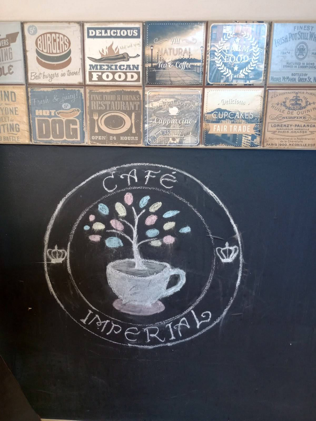 Menu em Café Imperial, Brasil, Praça Coronel Ramos