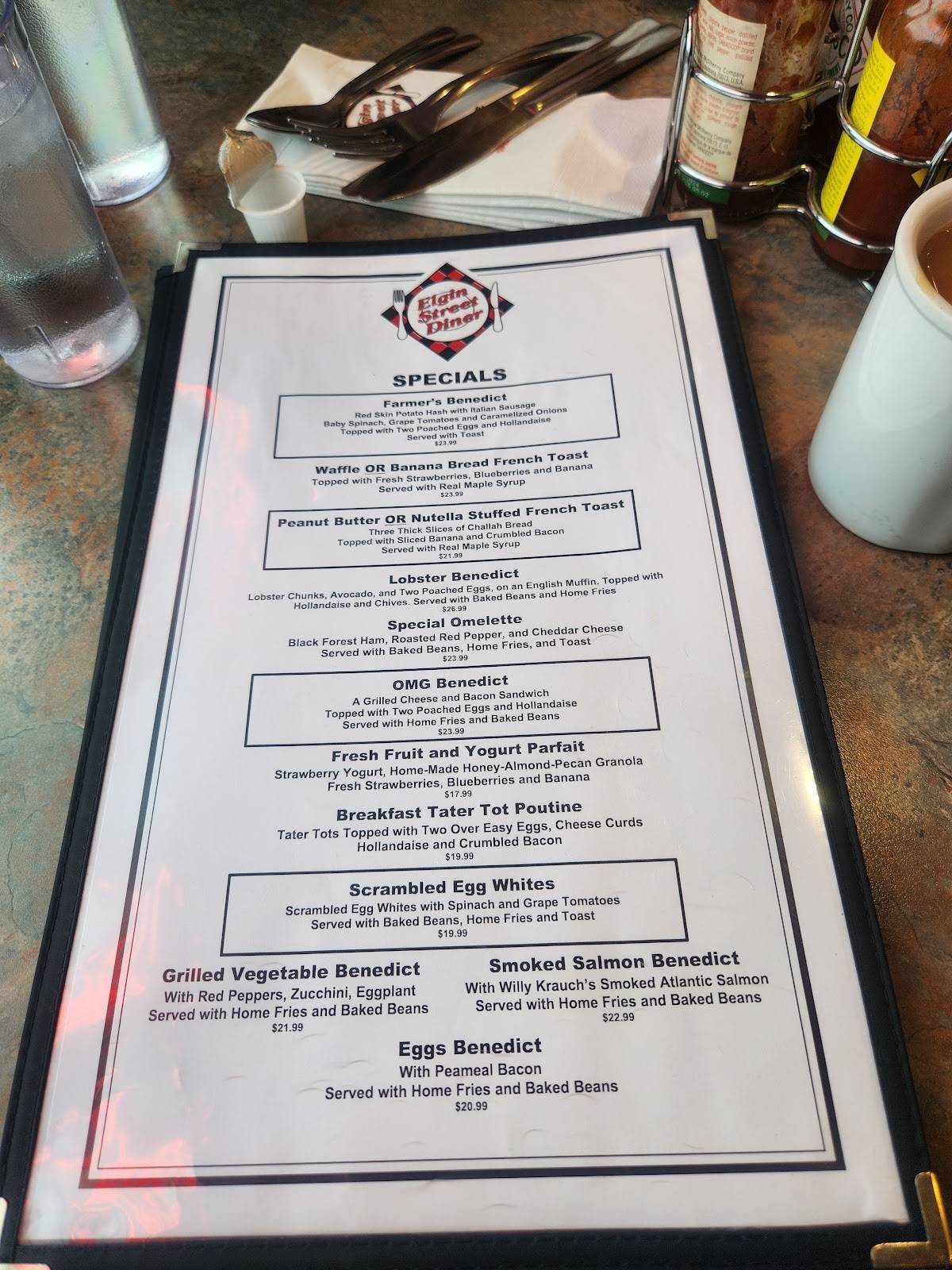 Menu at Elgin Street Diner restaurant, Ottawa, 374 Elgin St
