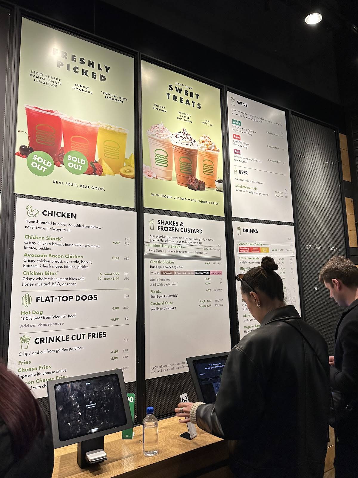 Carta de comida rápida Shake Shack Herald Square, West New York, Broadway