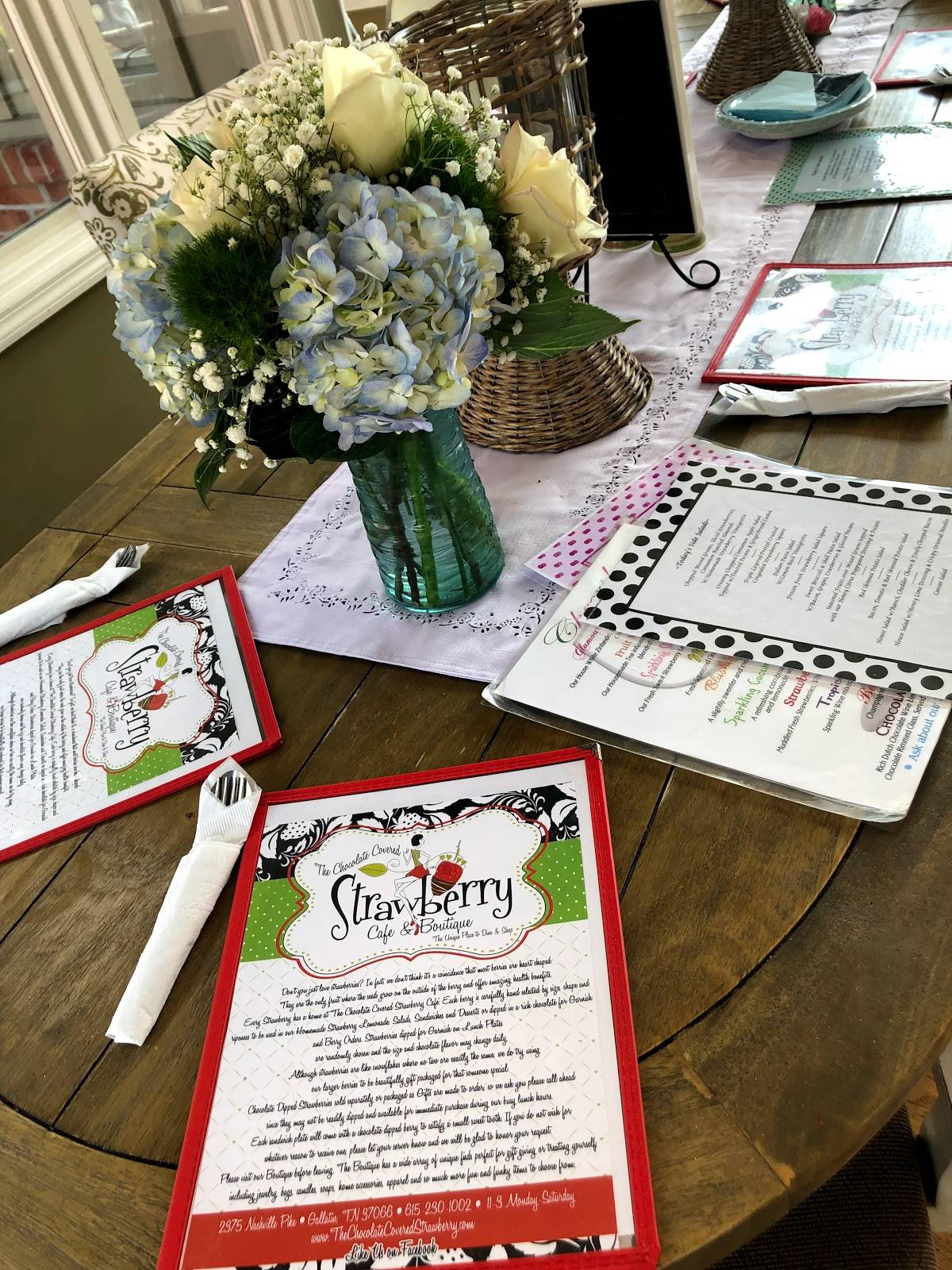 Menu at Chocolate Covered Strawberry cafe, Gallatin, Nashville Pike