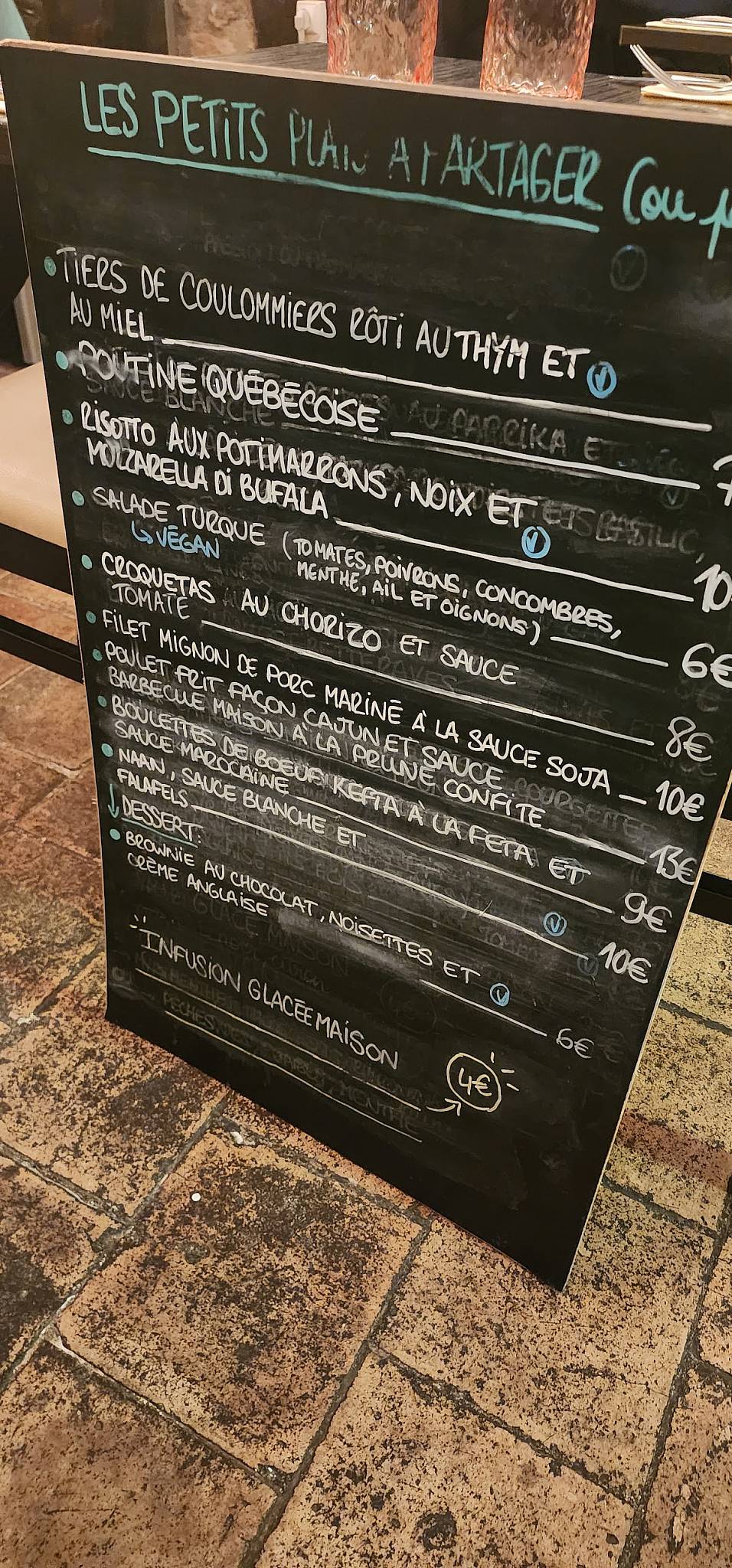 Menu at La Fourchette restaurant, Amboise