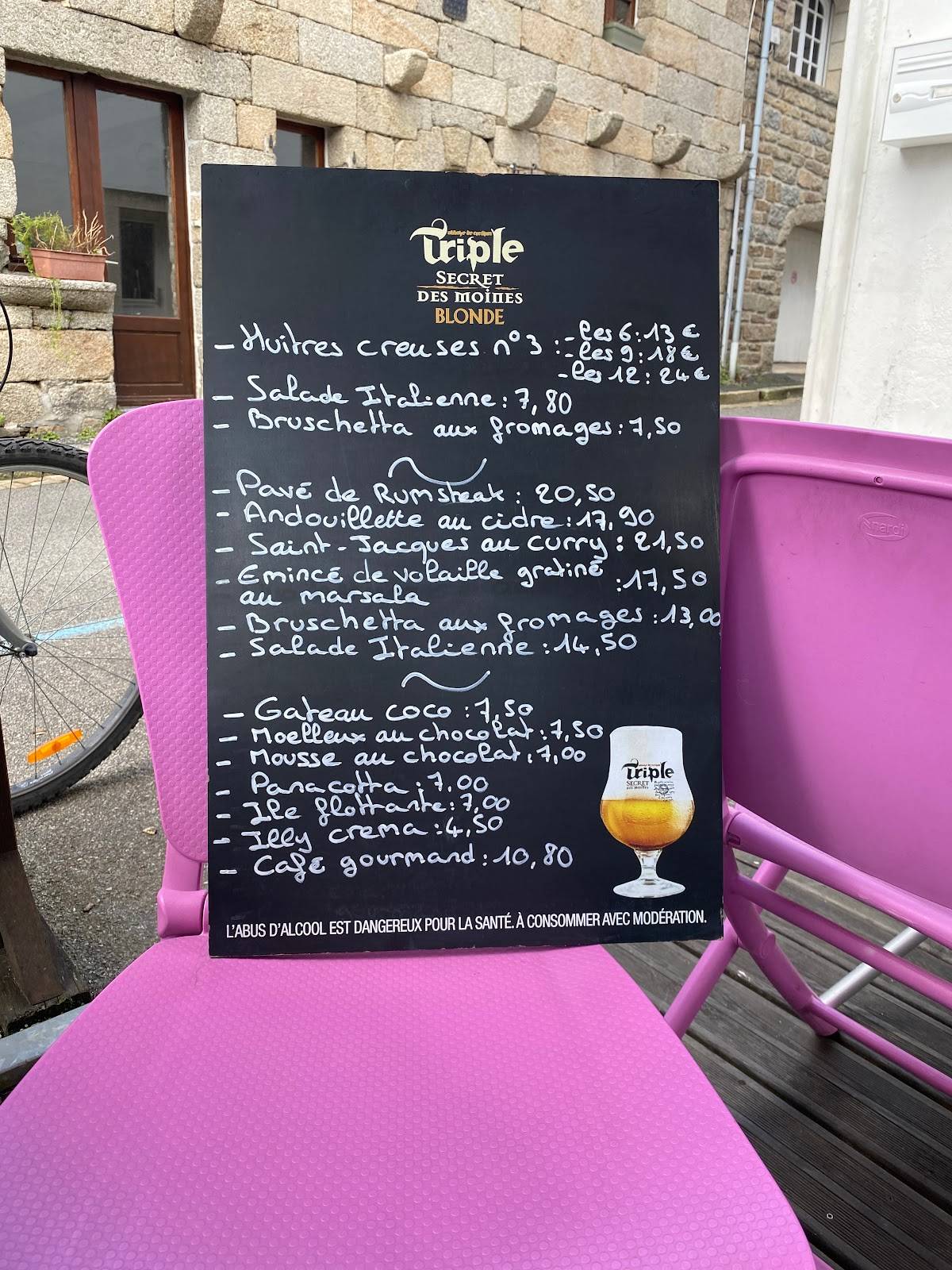 Menu at La Riviera restaurant, Pont-Aven