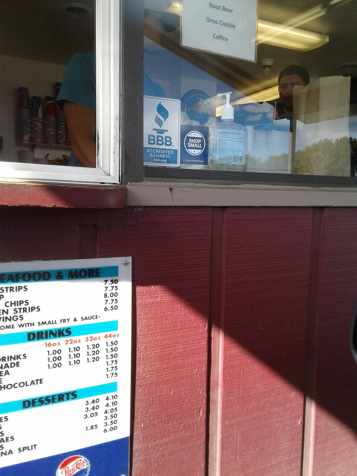 Menu at Laredo Drive In fast food, Naches