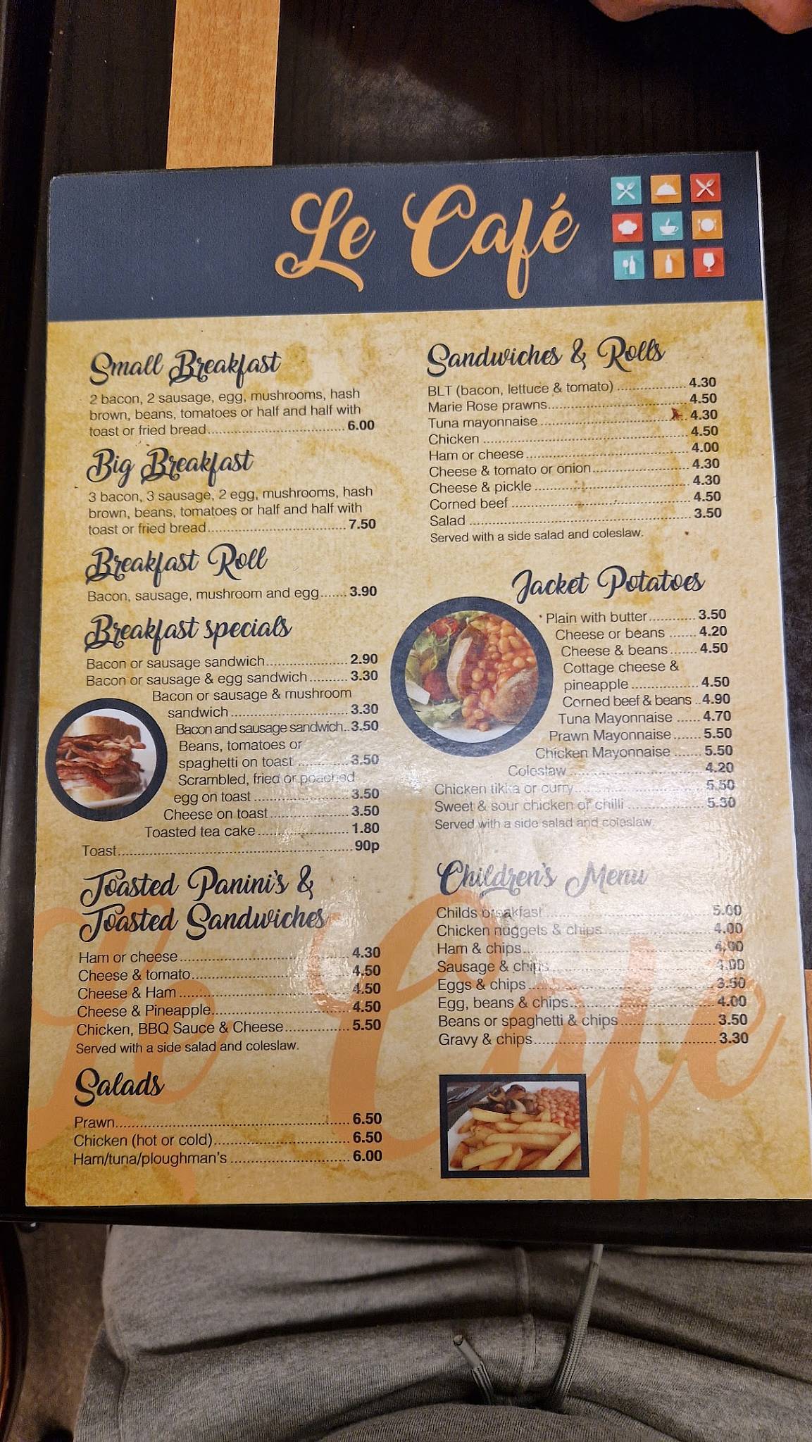 Menu at Le Cafe, Blackwood