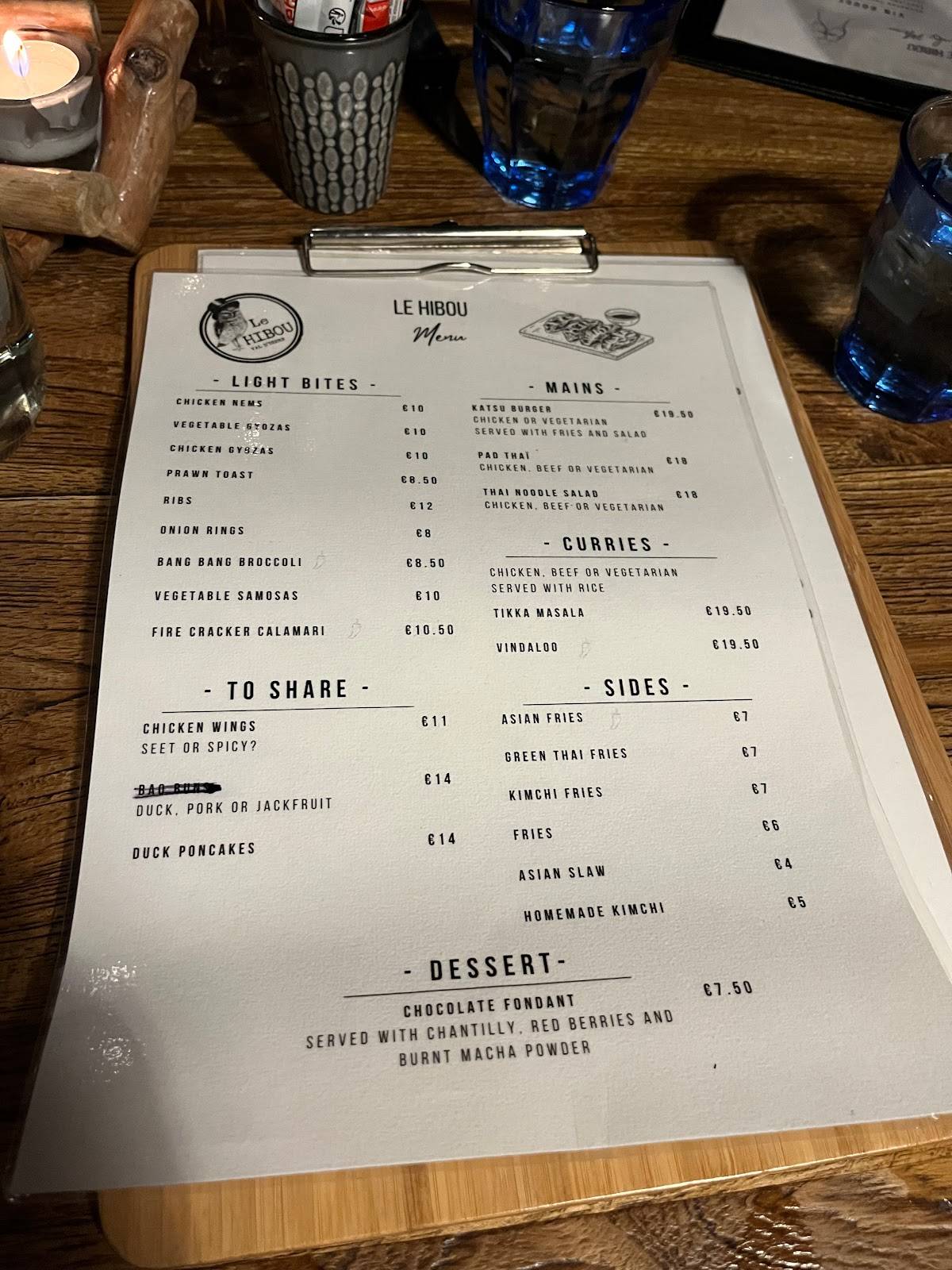 Menu at Le Hibou pub & bar, Val-d'Isère