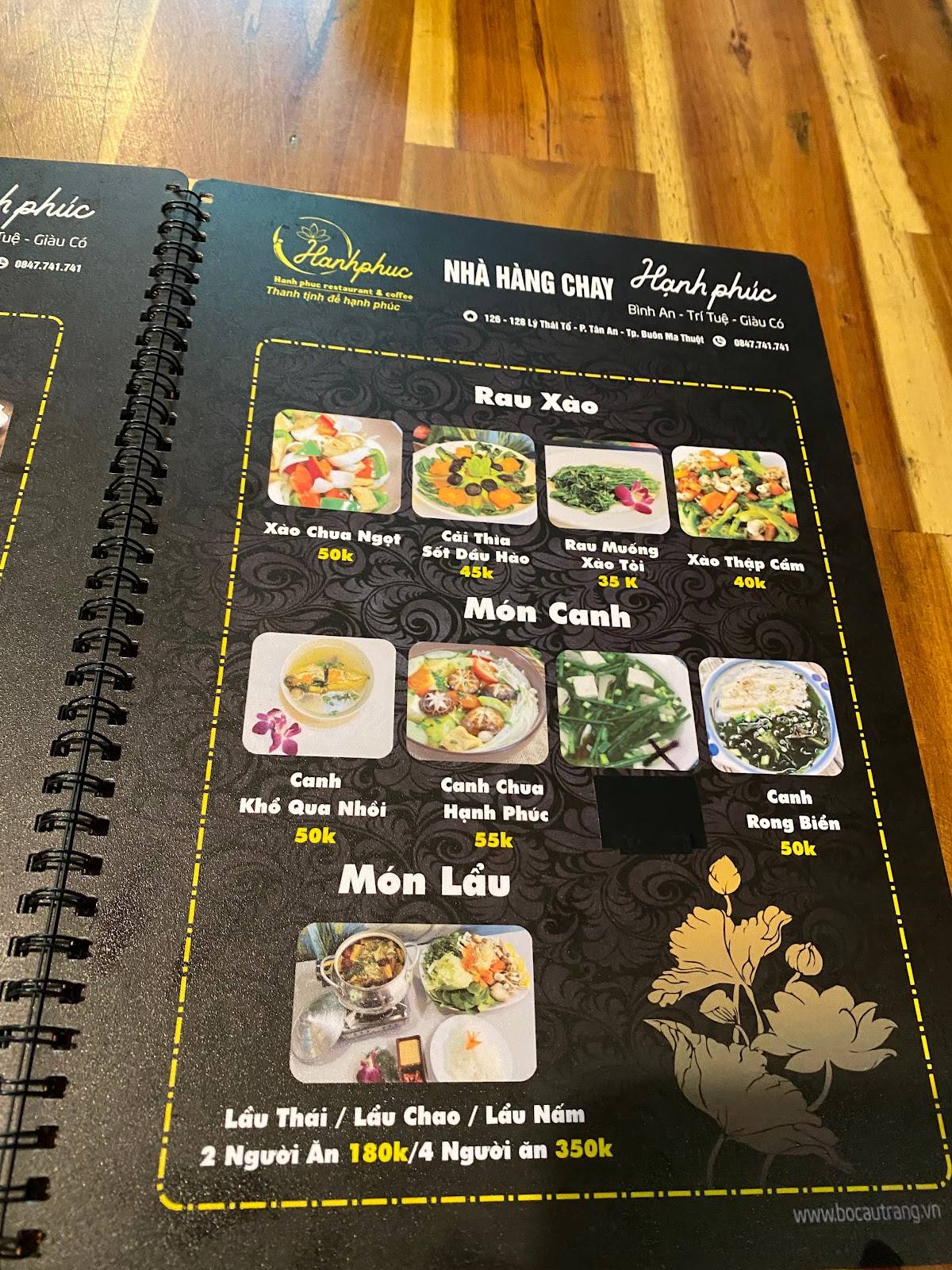 Menu at Nhà hàng chay Hạnh Phúc restaurant, Buon Ma Thuot