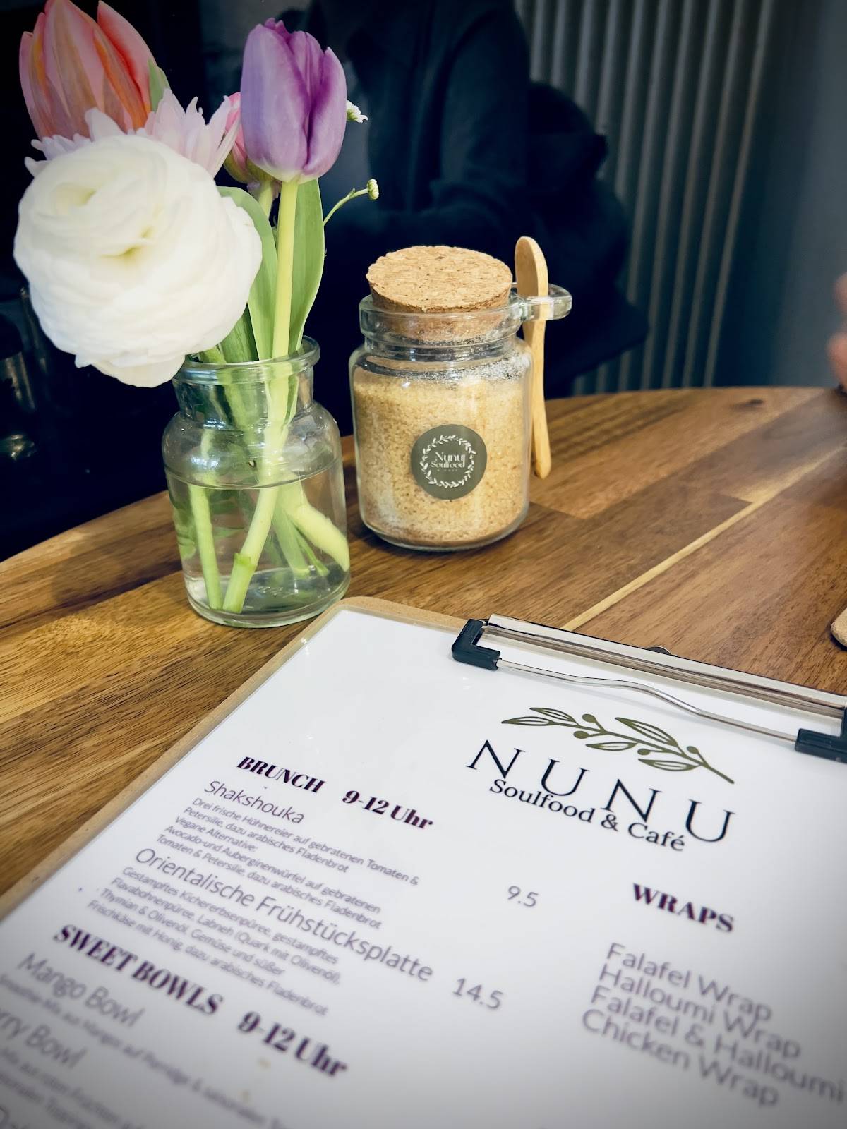 Menu at Nunu Soulfood & Café cafe, Neumünster