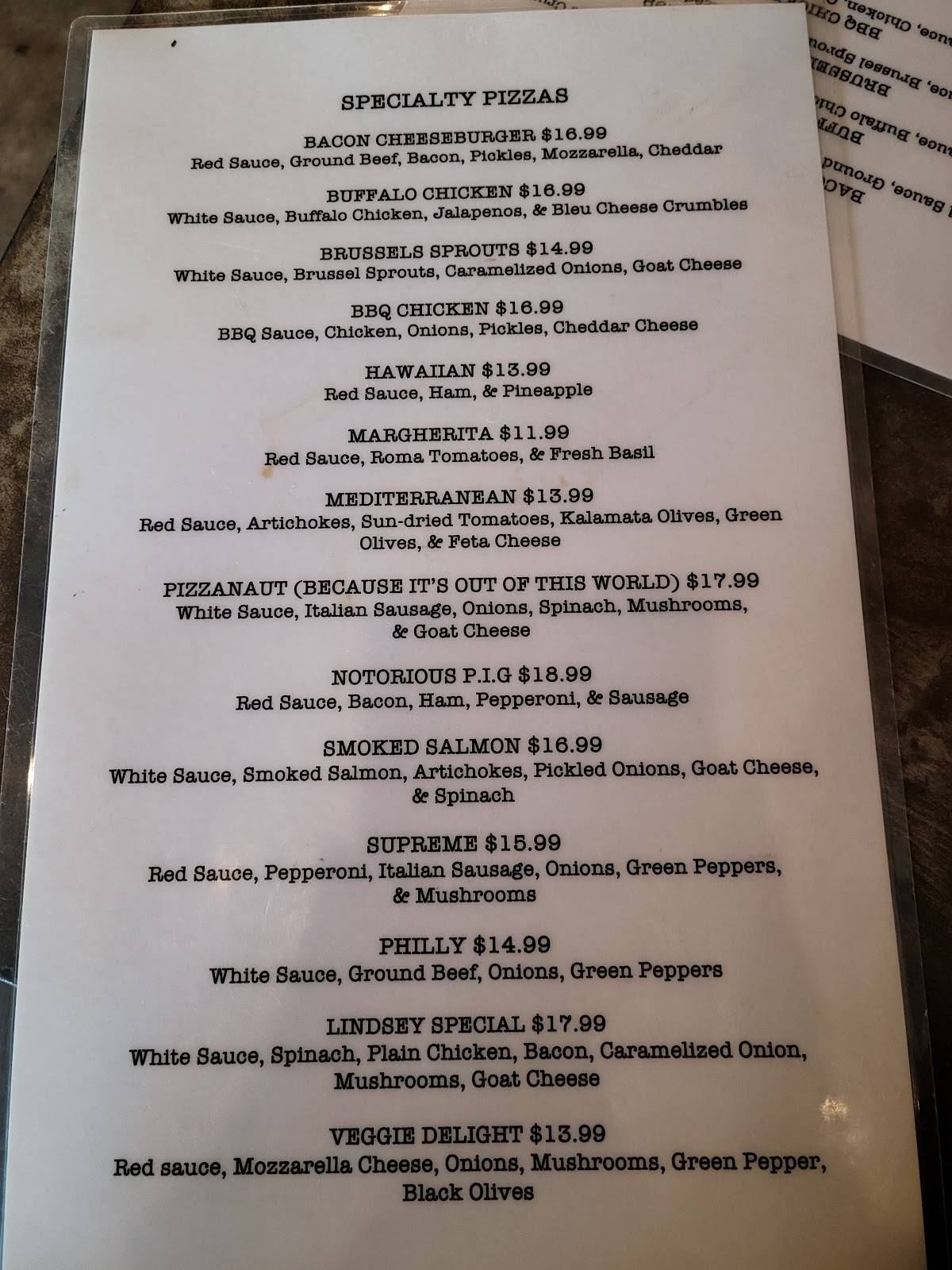 Menu at Pizza & Pint pub & bar, Sylacauga