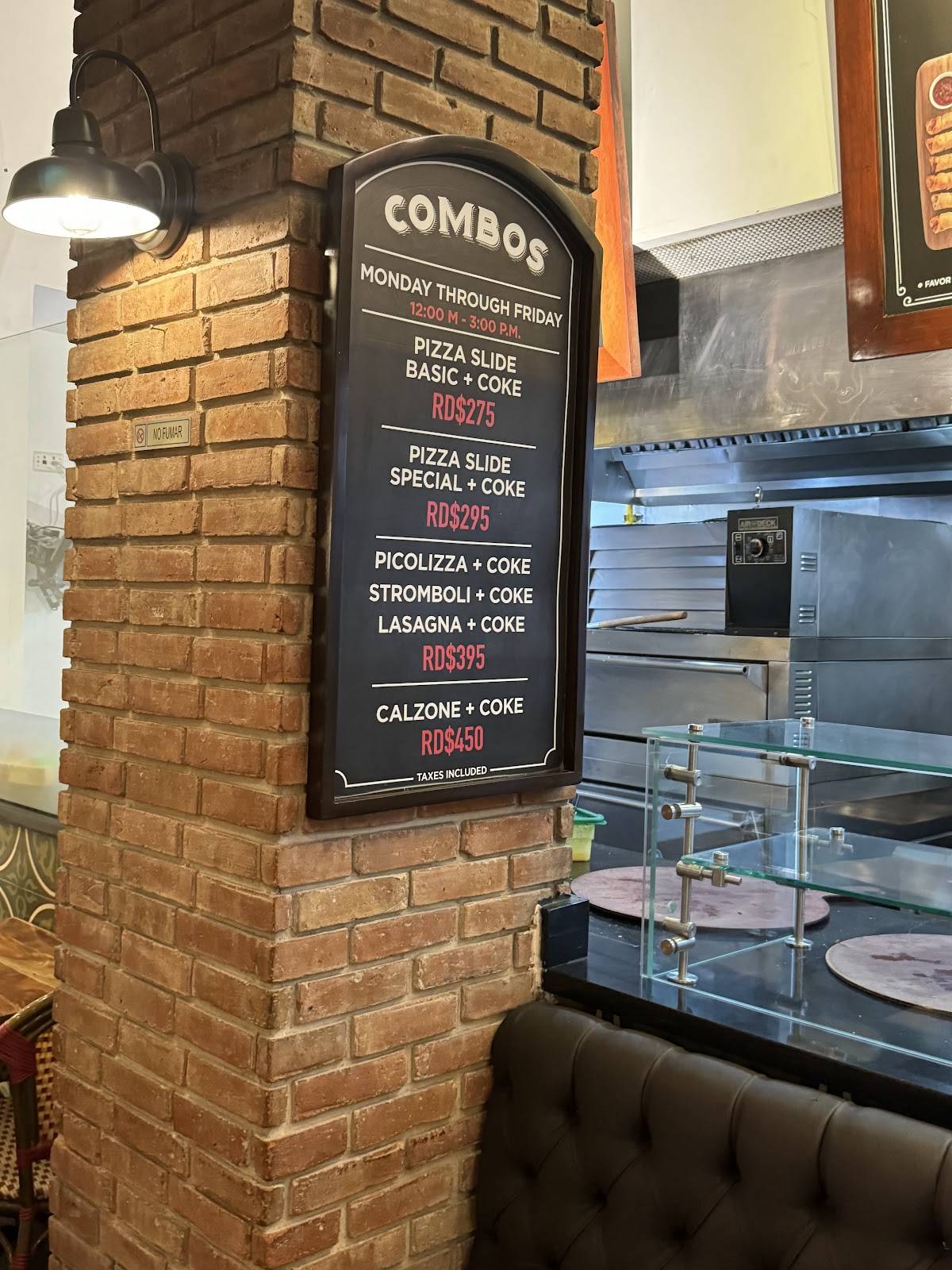 Menu at Pizzarelli Zona Colonial restaurant, Santo Domingo, C. El Conde