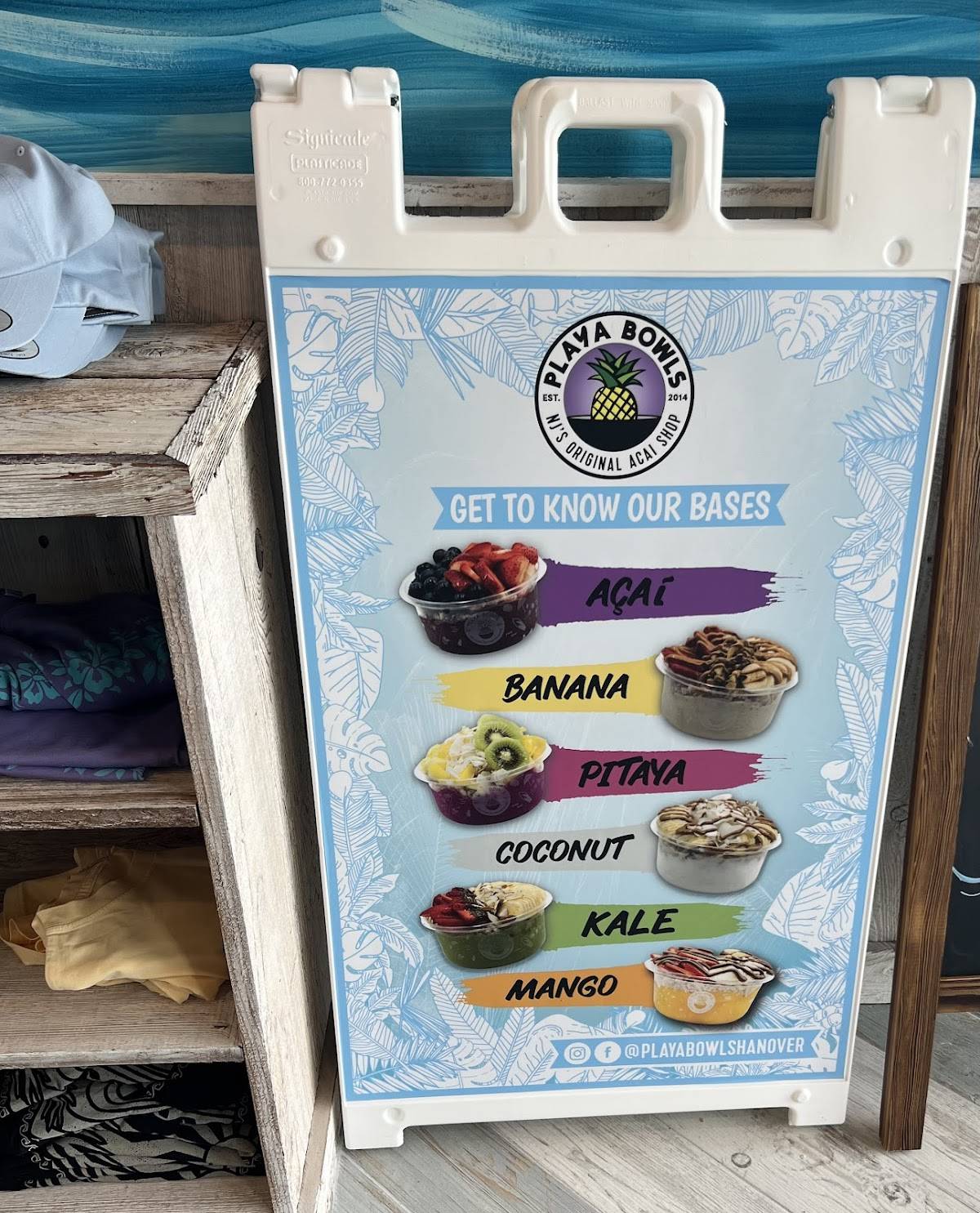 Menu at Playa Bowls restaurant, Hanover