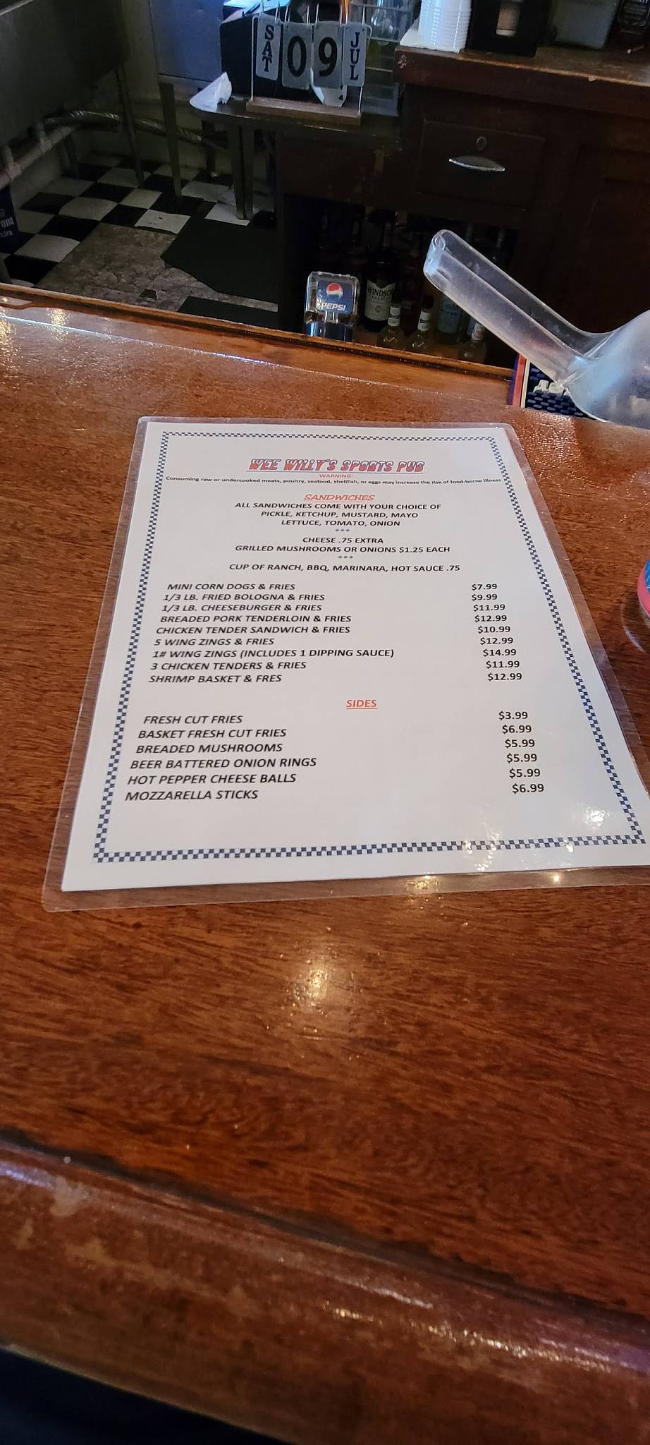 Menu at Wee Willy's pub & bar, Lakeside Marblehead