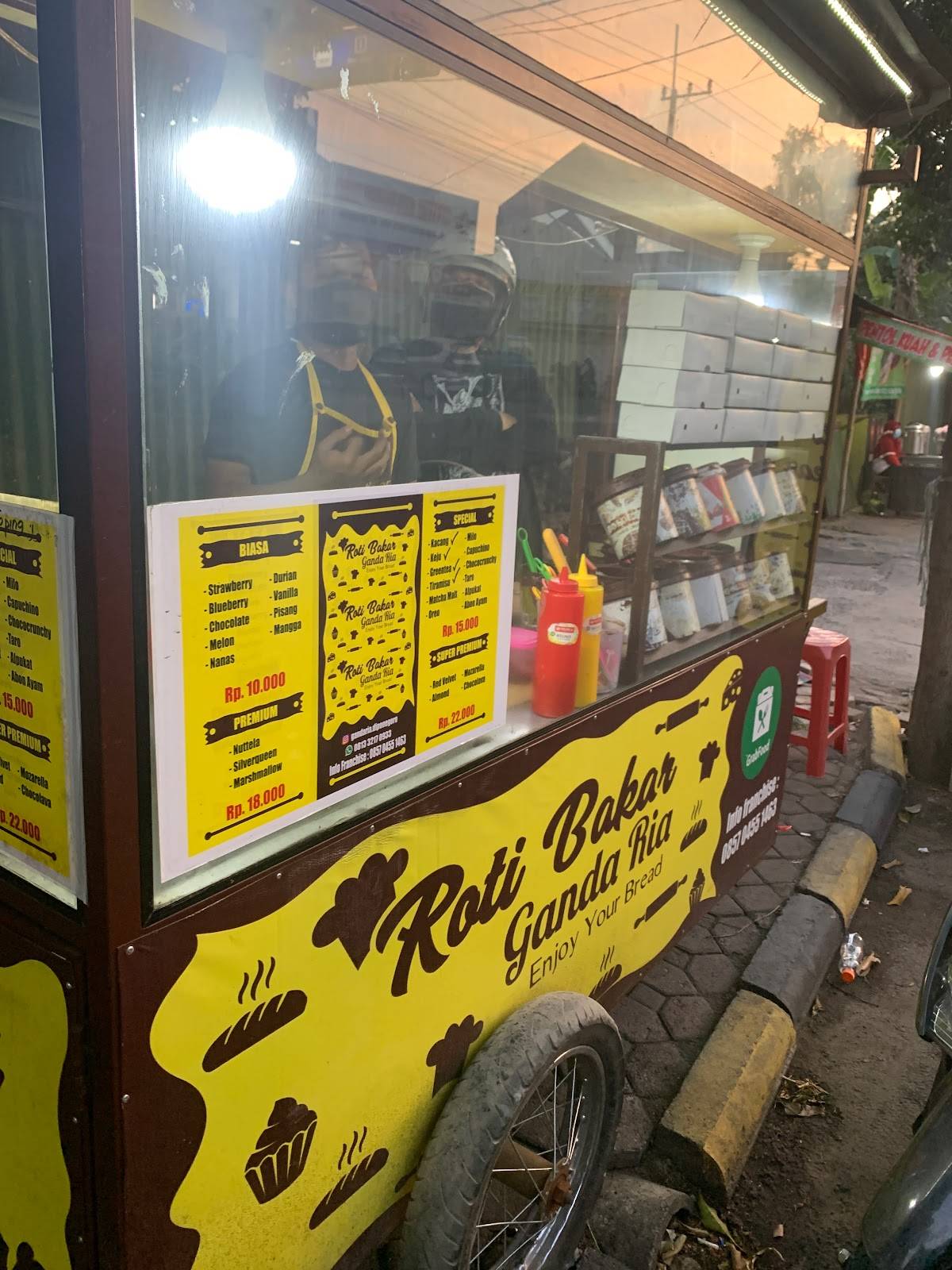 Menu at Roti Bakar Gandaria Diponegoro, Madiun