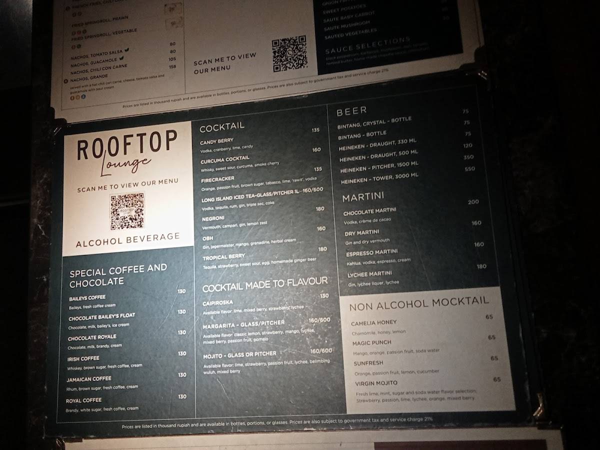 Carta del pub y bar Rooftop Lounge Kokoon Hotel, Banyuwangi