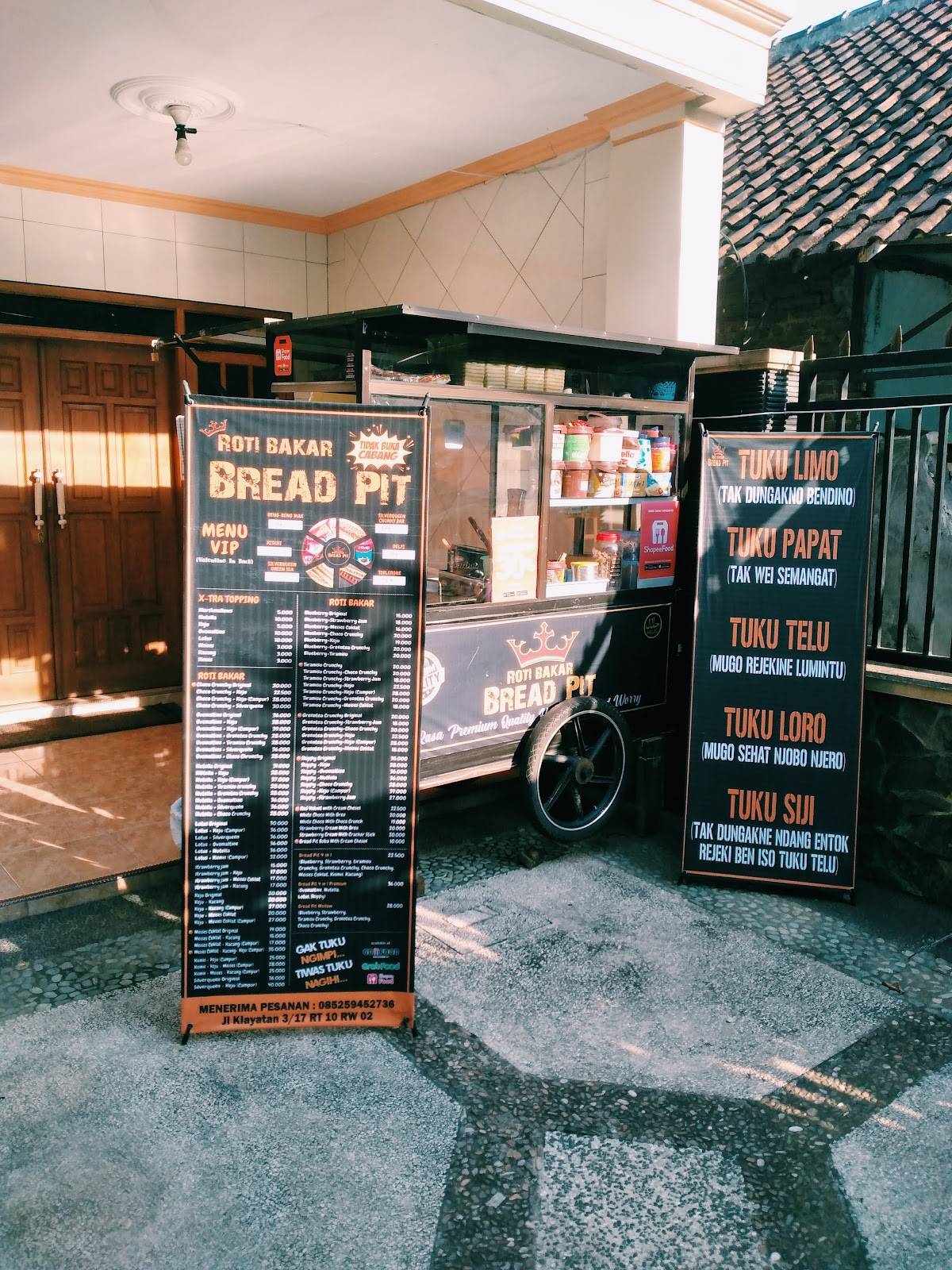 Menu at Roti Bakar Bread Pid, Malang