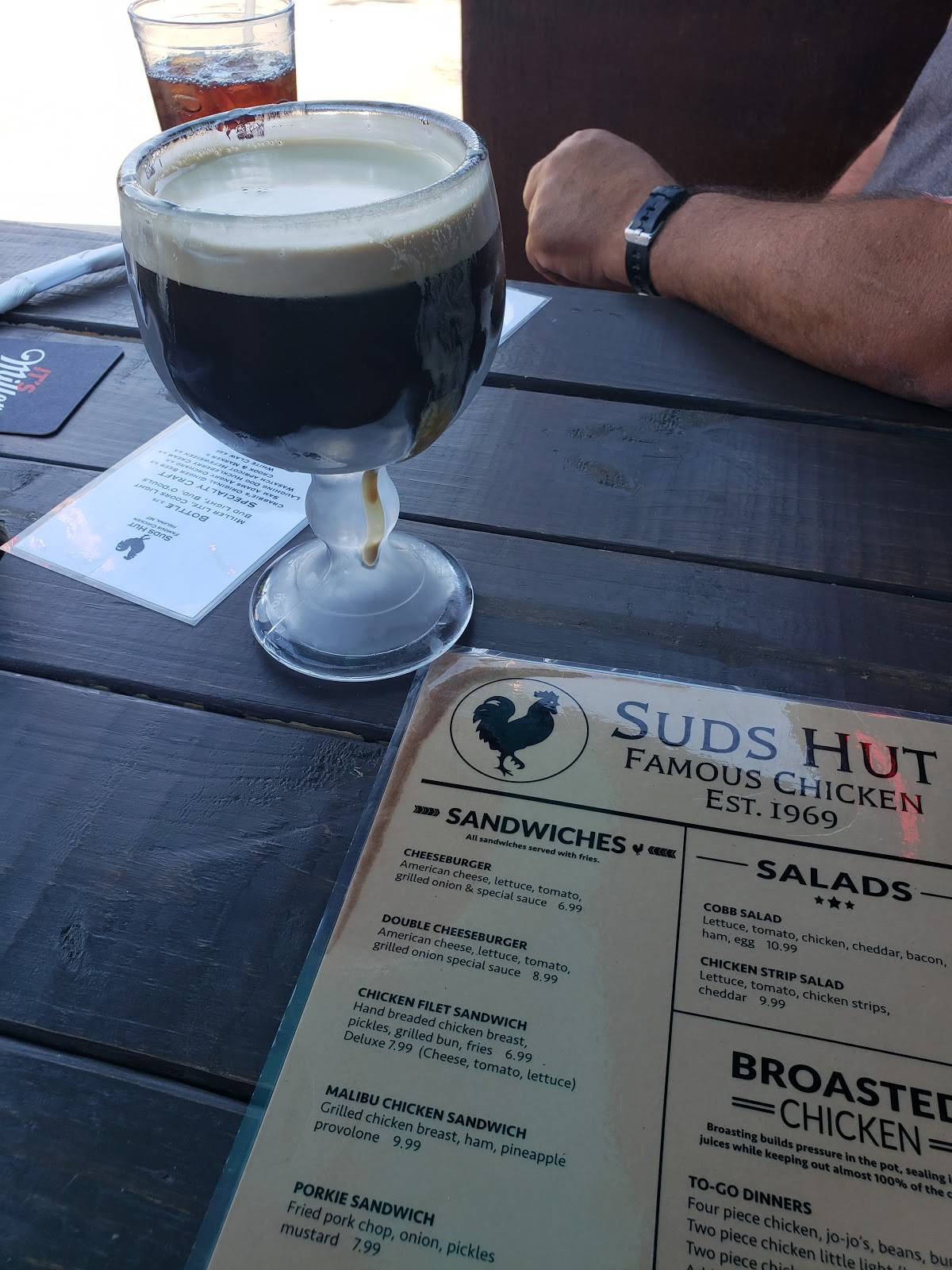 Menu at Suds Hut pub & bar, Helena