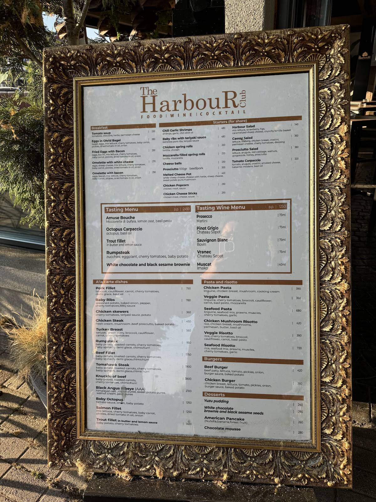 Carta de The HarbouR Club, Ohrid