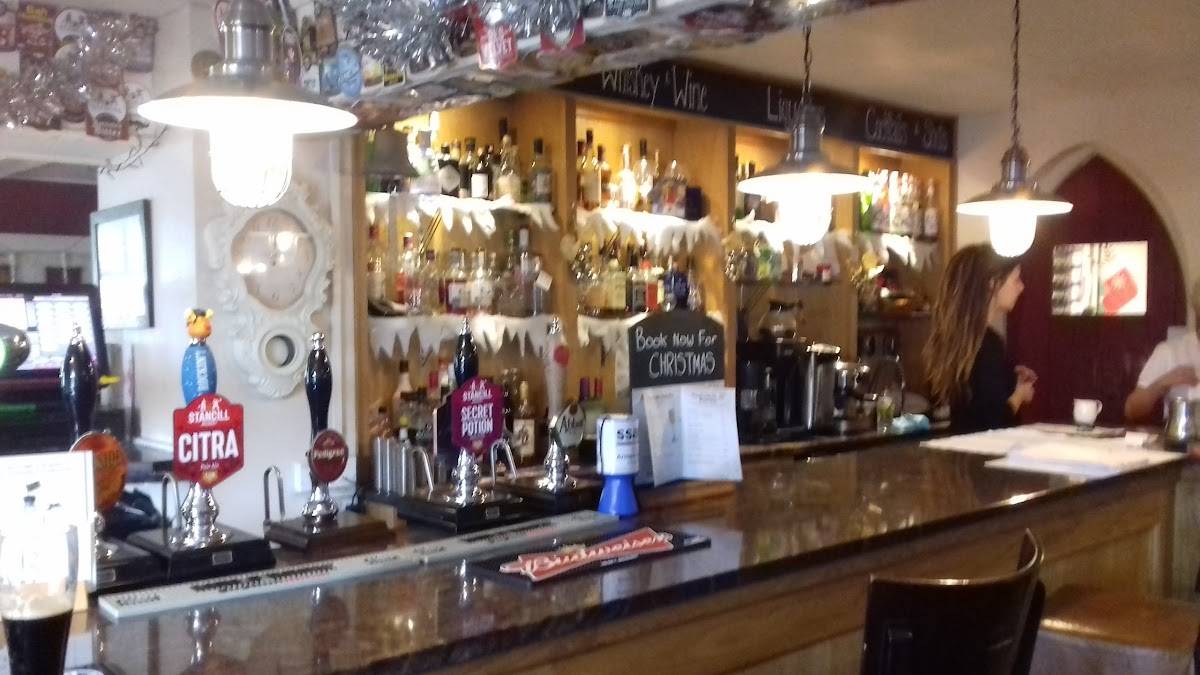 Menu at The Lawns Hotel pub & bar, Derby